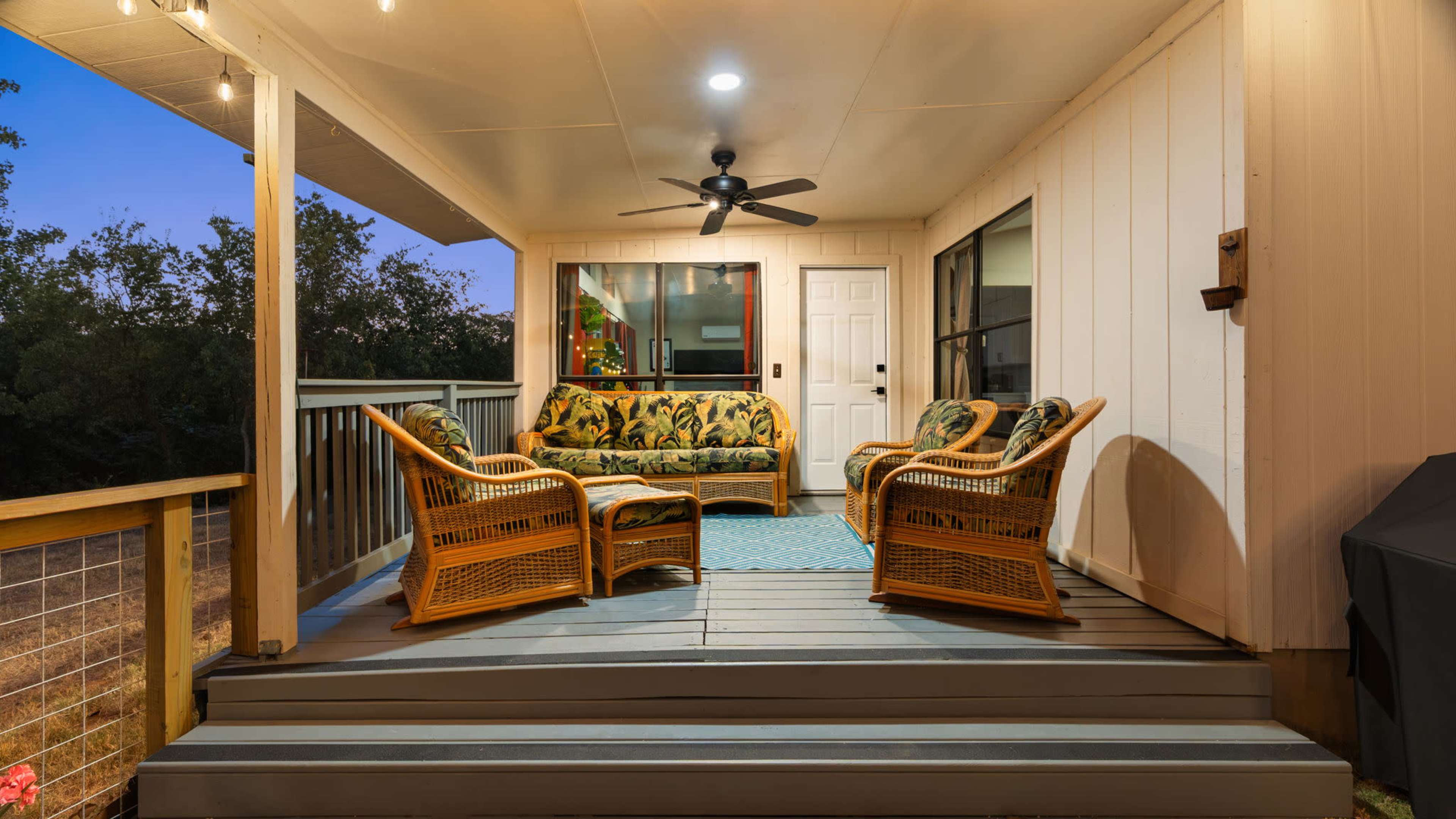 Oikos Property Ventures | Lake Access and Pool in the heart of Domain ...