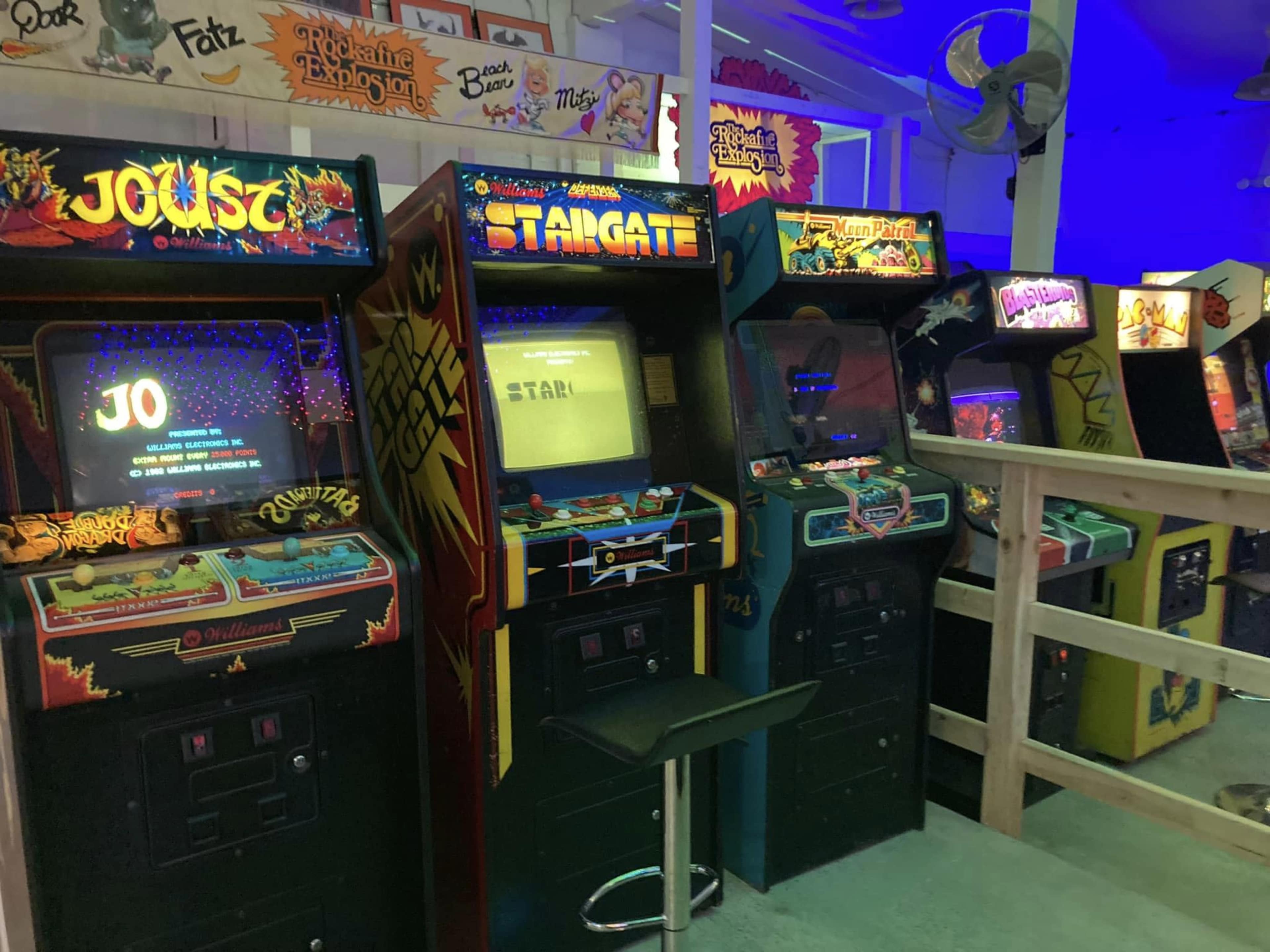 Two Bit Game Room | 80s style classic video arcade and retro game ...