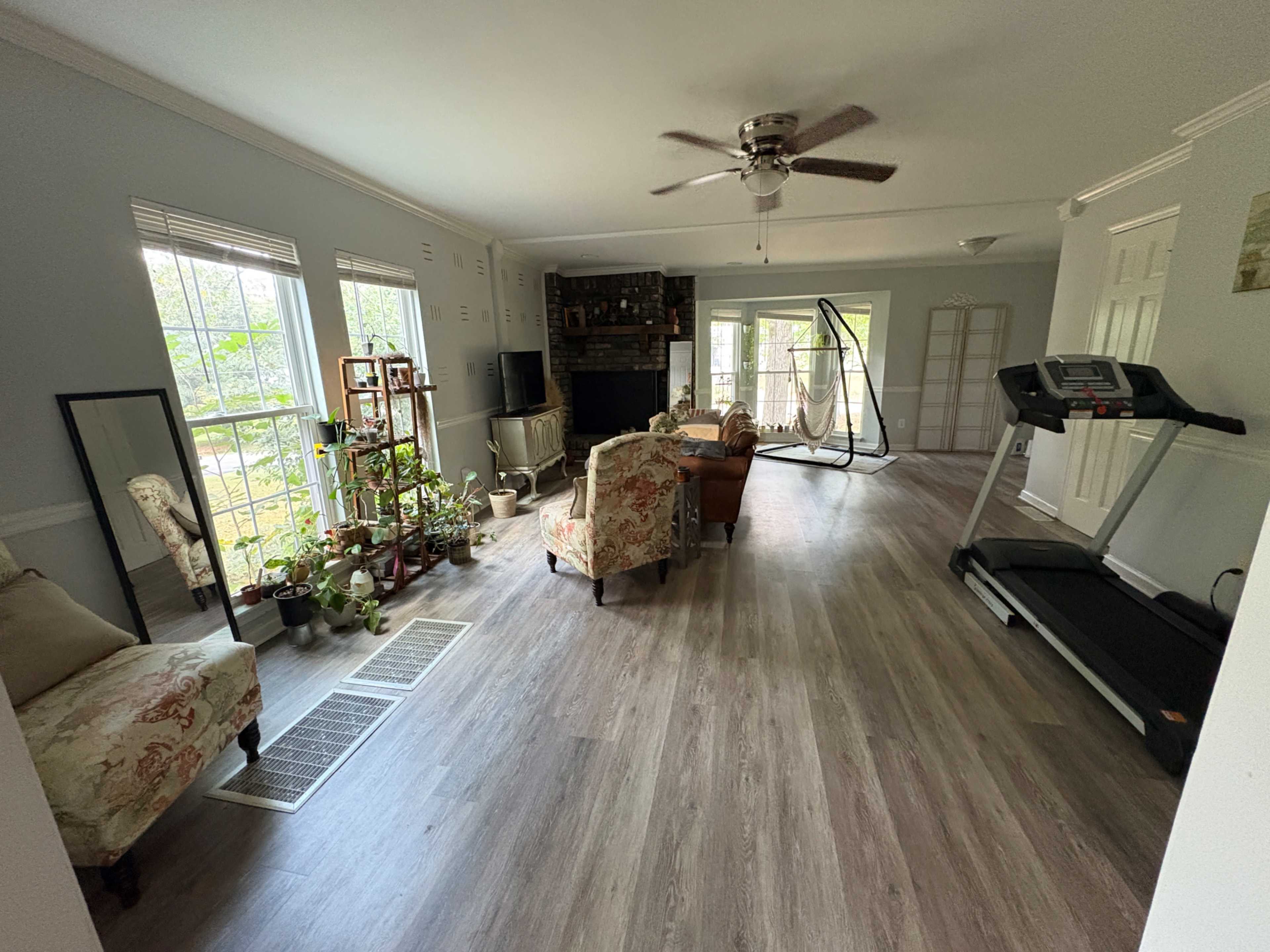 Country house & setting near Bham, Center Point, AL | Production ...