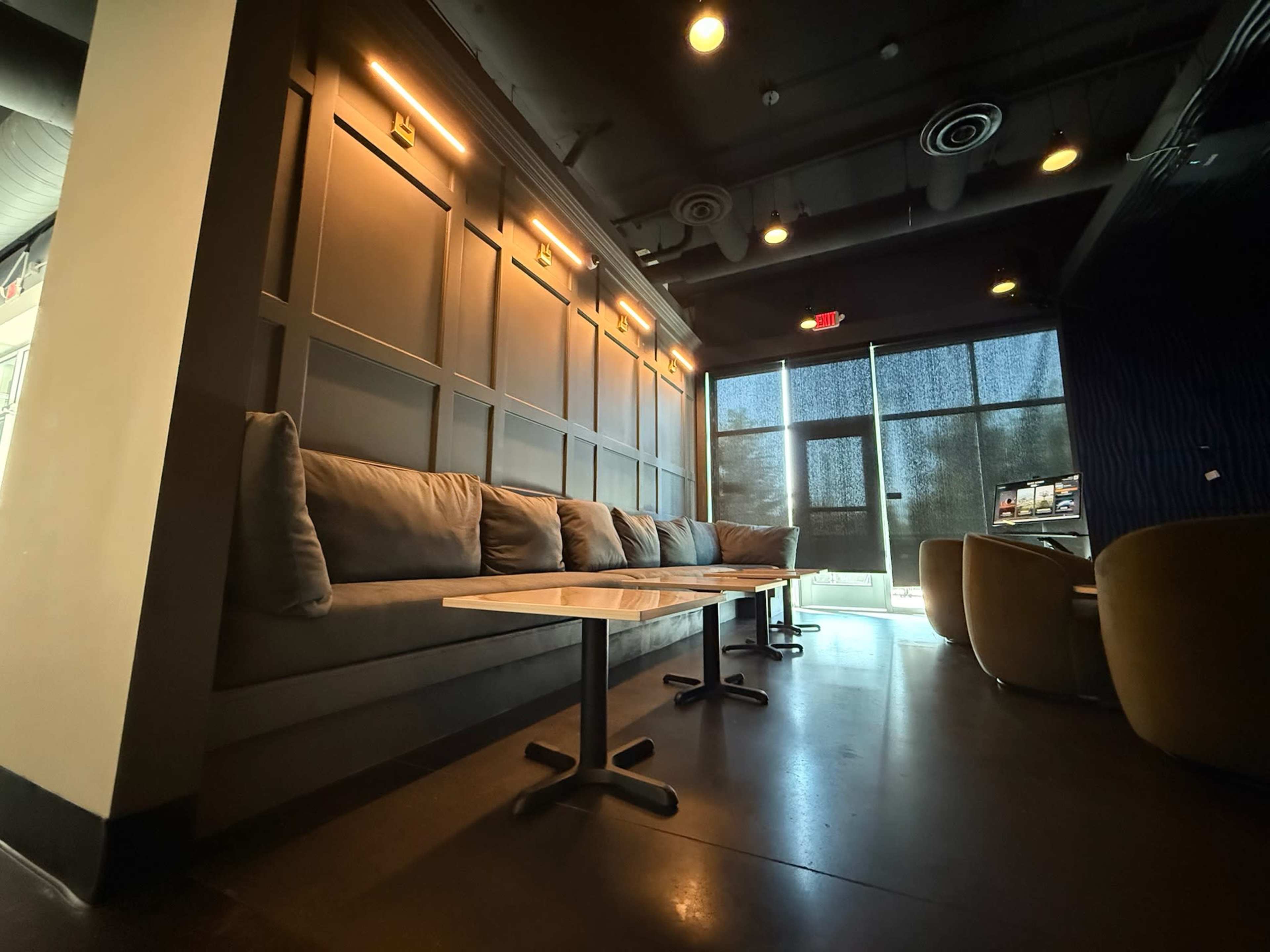 Birdies Social Club | Modern Restaurant, Bar & Golf Social Club with ...