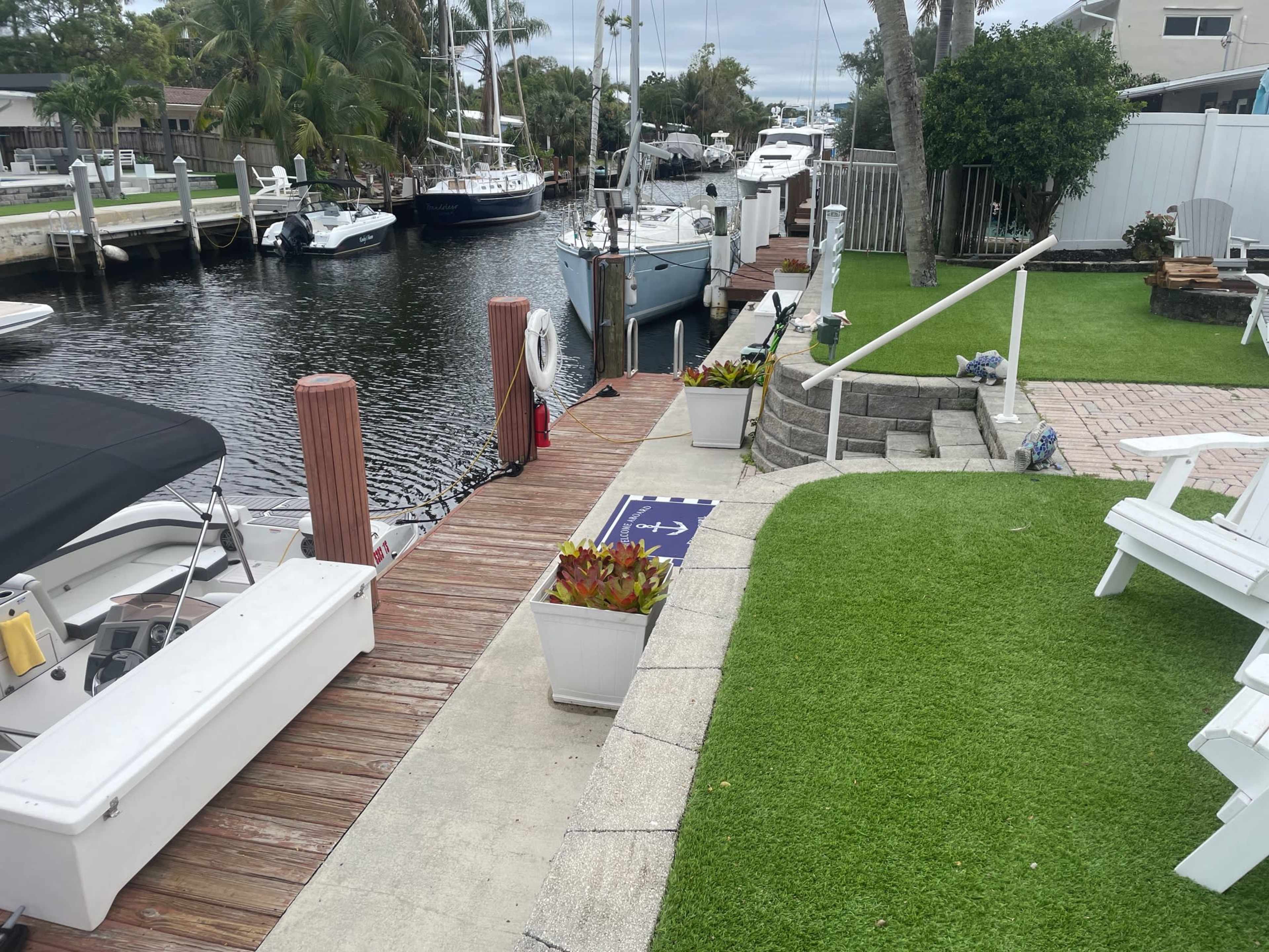 Waterfront East Fort Lauderdale Outdoor Dining Space with Kitchen Dock ...