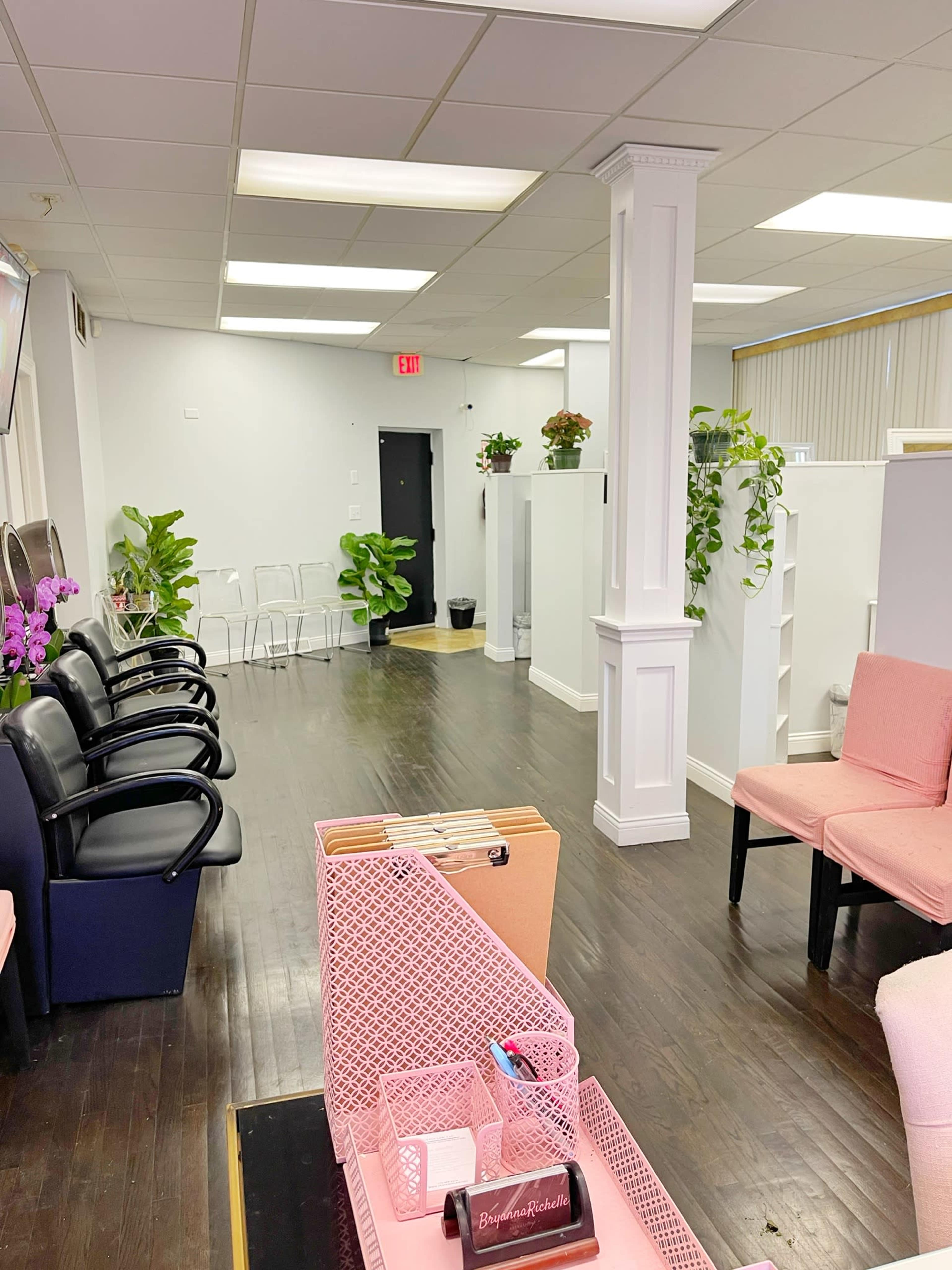 Event and Salon Multi-Purpose WorkSpace Rentals by the Hour!, Evergreen ...