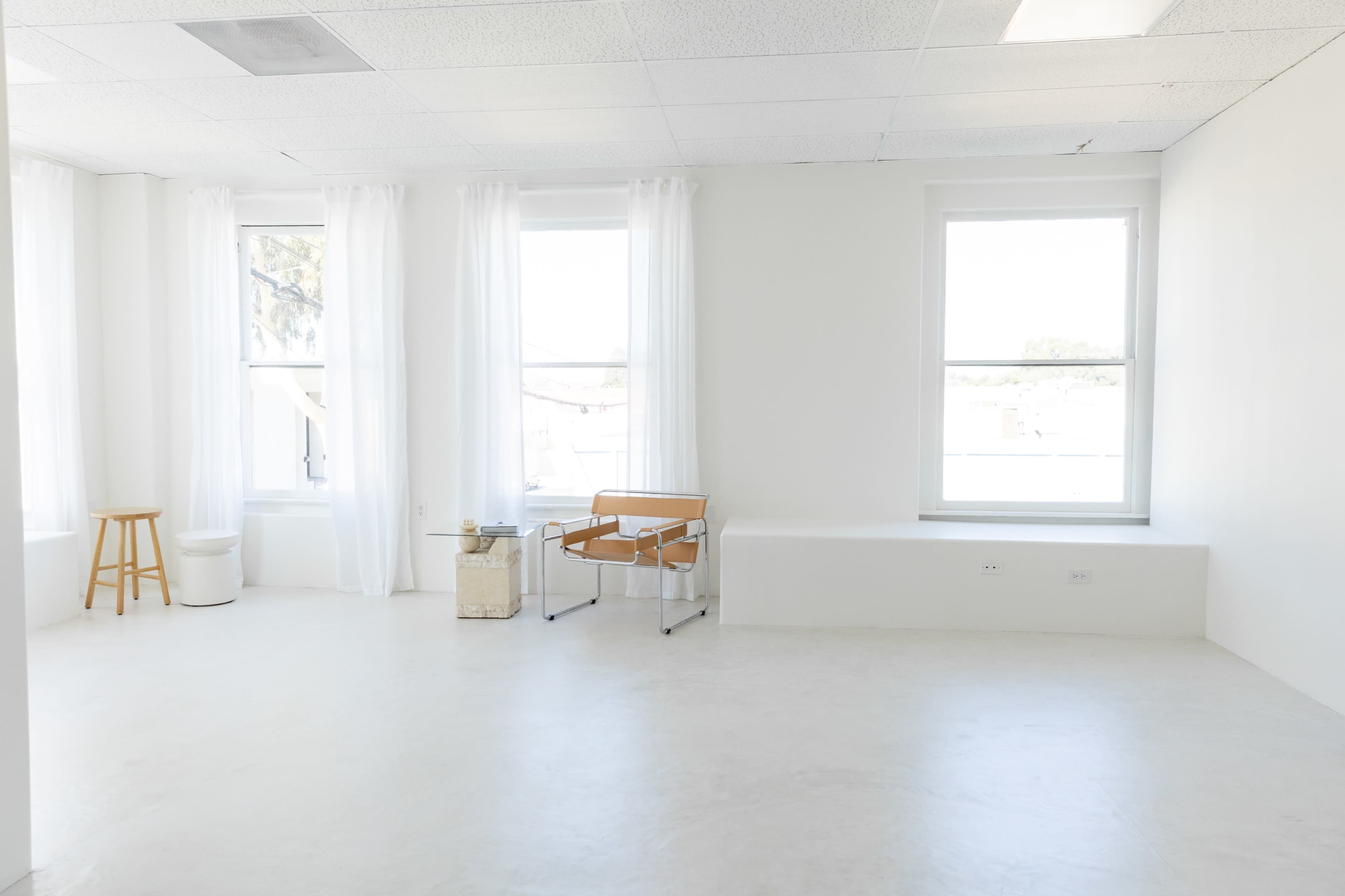 Natural Light Studio, Minimal and Neutral Space for Content Creation ...