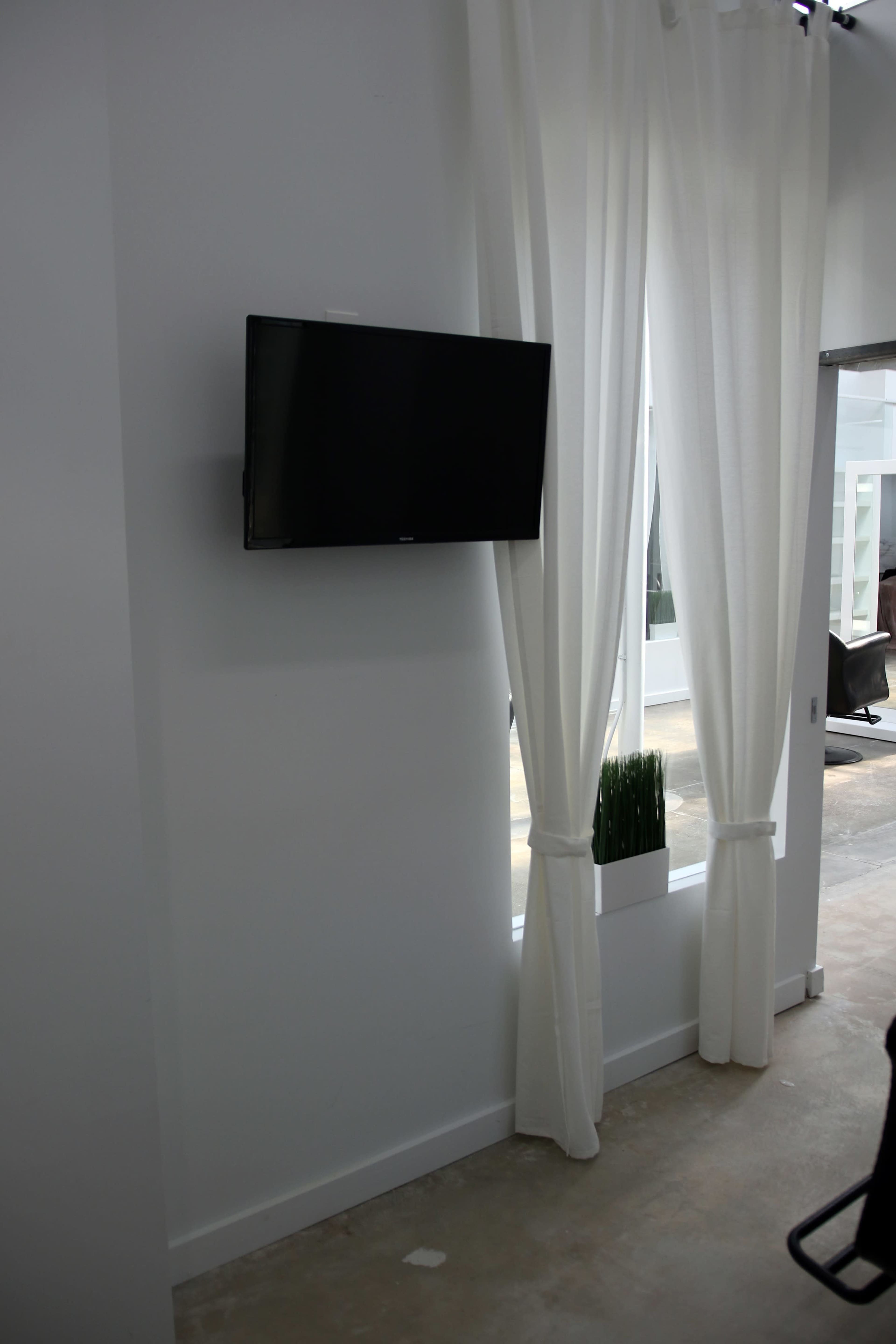 Luxury Salon Suites for Elite Beauty Professionals – Elevate Your Brand ...