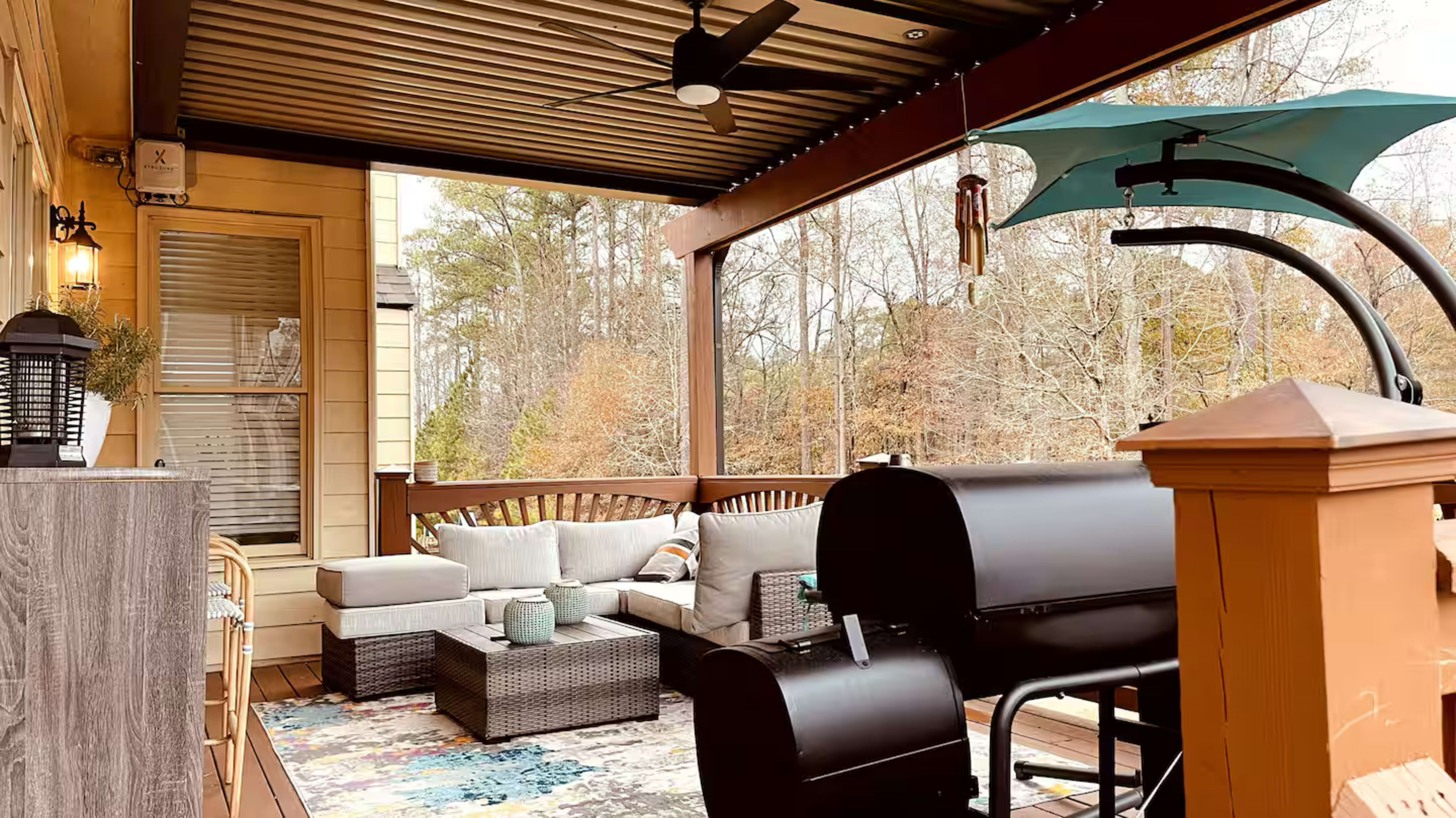Quiet suburban retreat with back yard and pergola, marietta, GA | Off ...