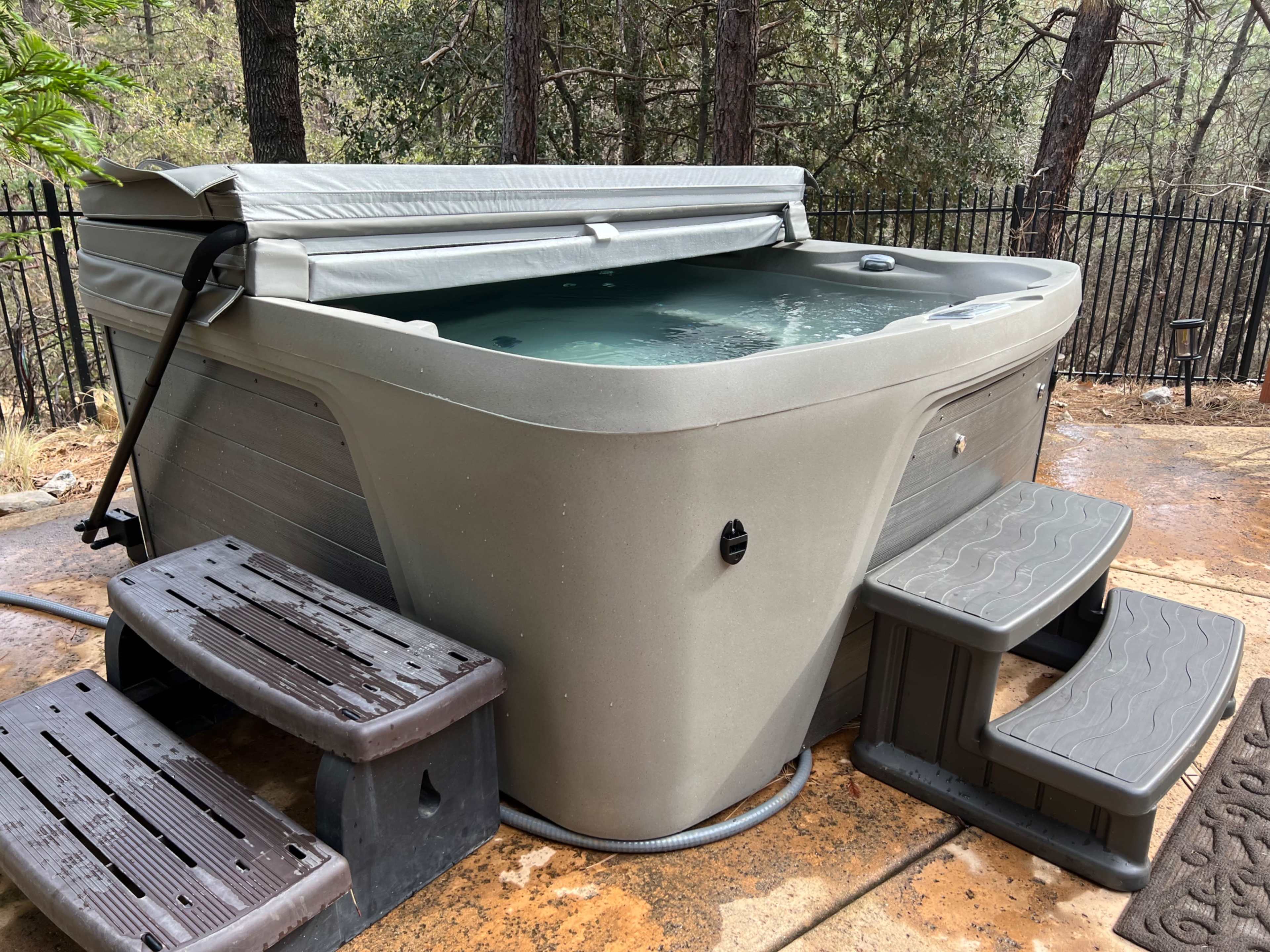 Gorgeous Log Cabin - Pool - Near Lake, Lakehead, CA | Event | Peerspace