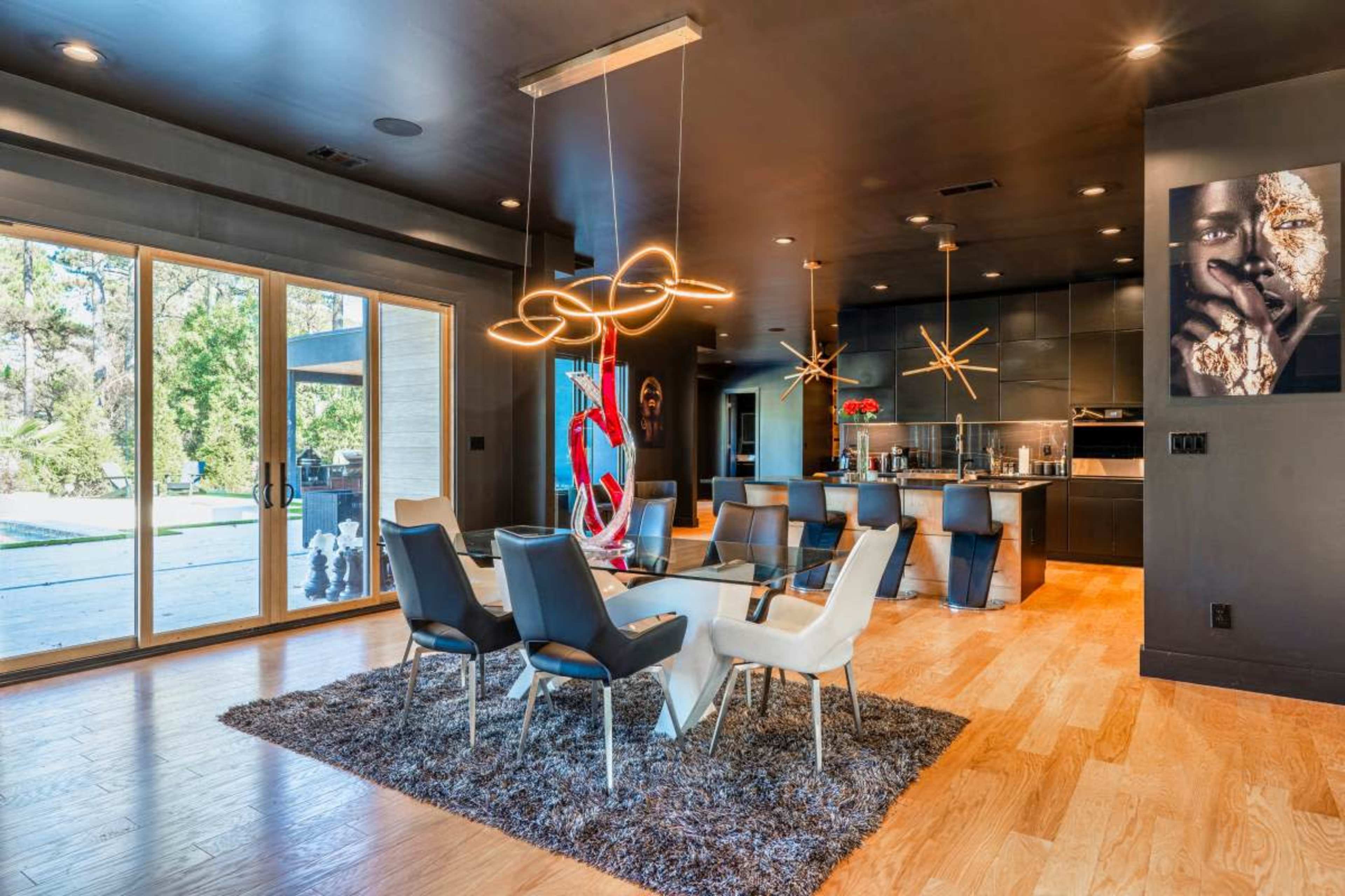 Modern Atlanta Mansion, Decatur, GA | Off-Site | Peerspace