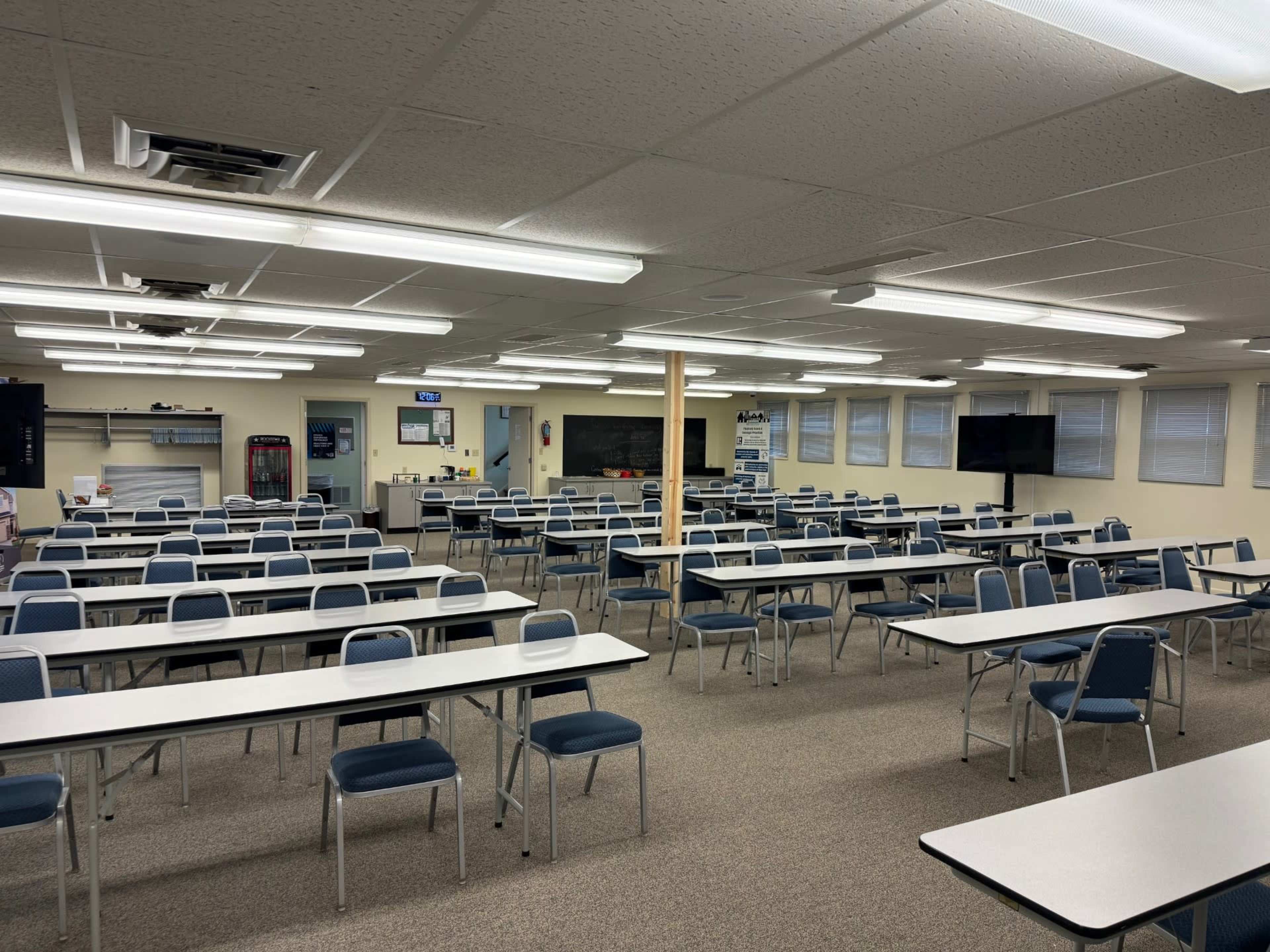 Versatile Classroom Space for Dynamic Learning & Events, Savoy, IL ...