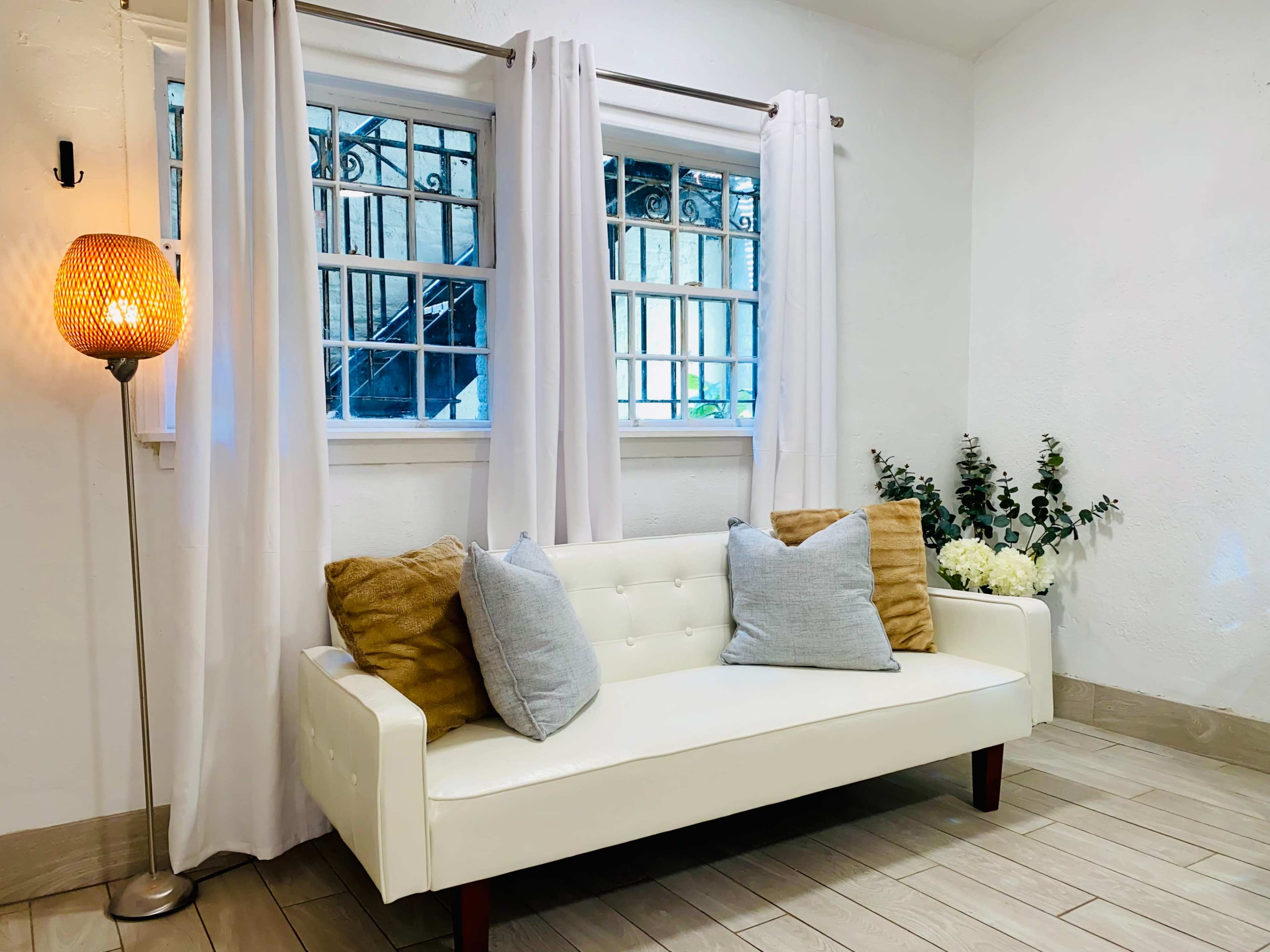 Pop-up West Village Venue w Street Entrance on Leroy & Bleecker, New ...