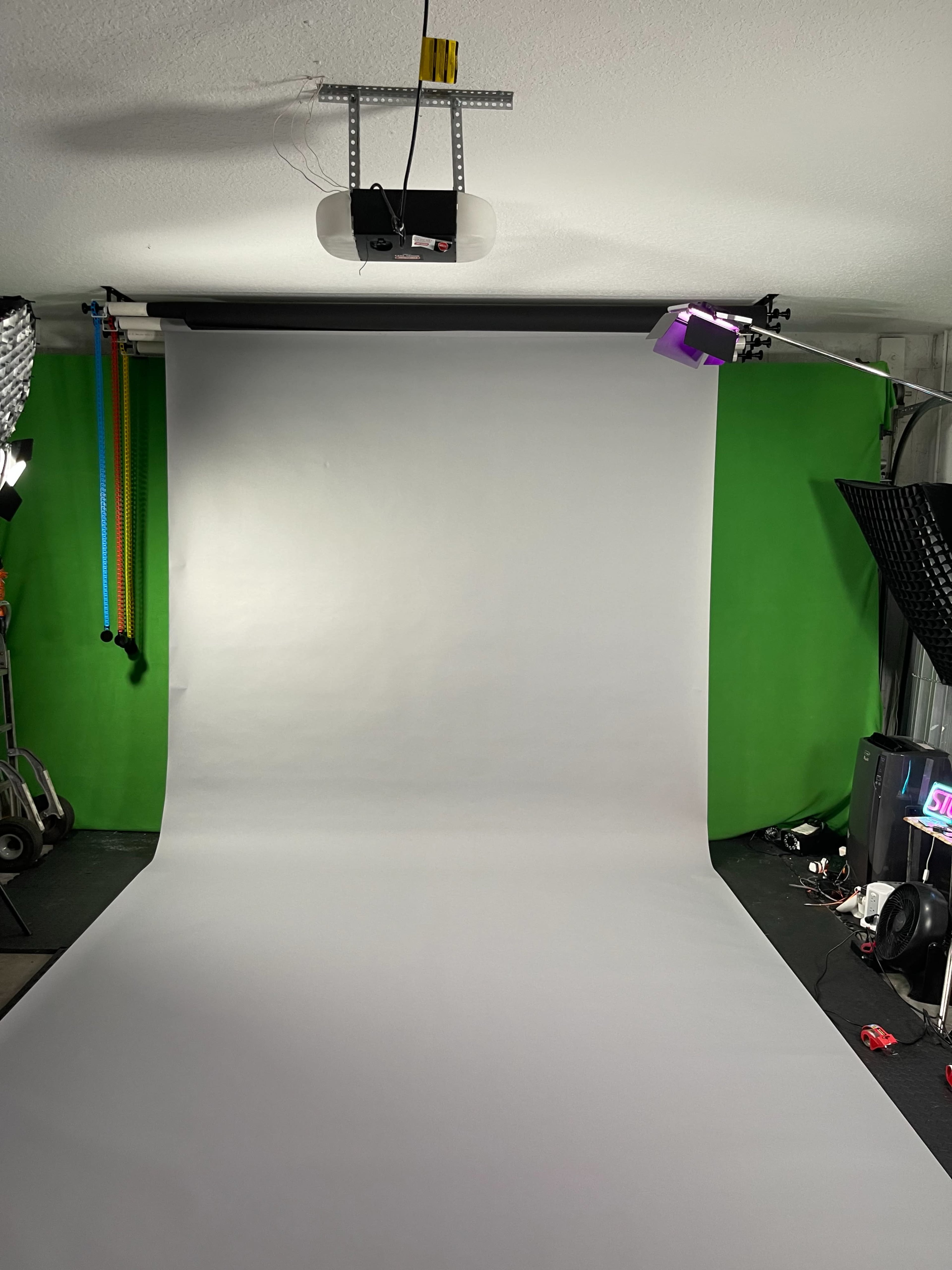 Urban Studio with Pro Lighting & Backdrops in West Palm Beach | Wedding ...