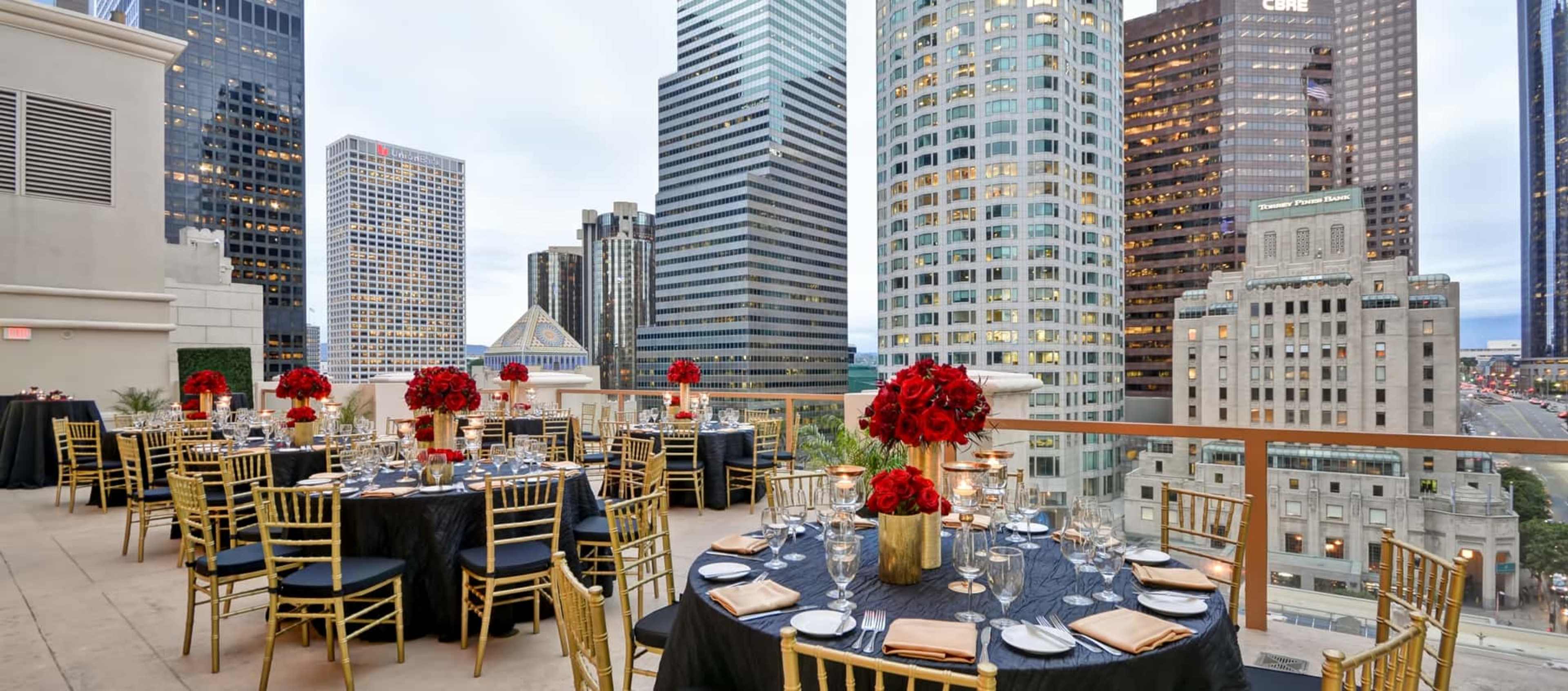 Hilton Checkers Rooftop Terrace | Rooftop Downtown Skyline view, Los ...