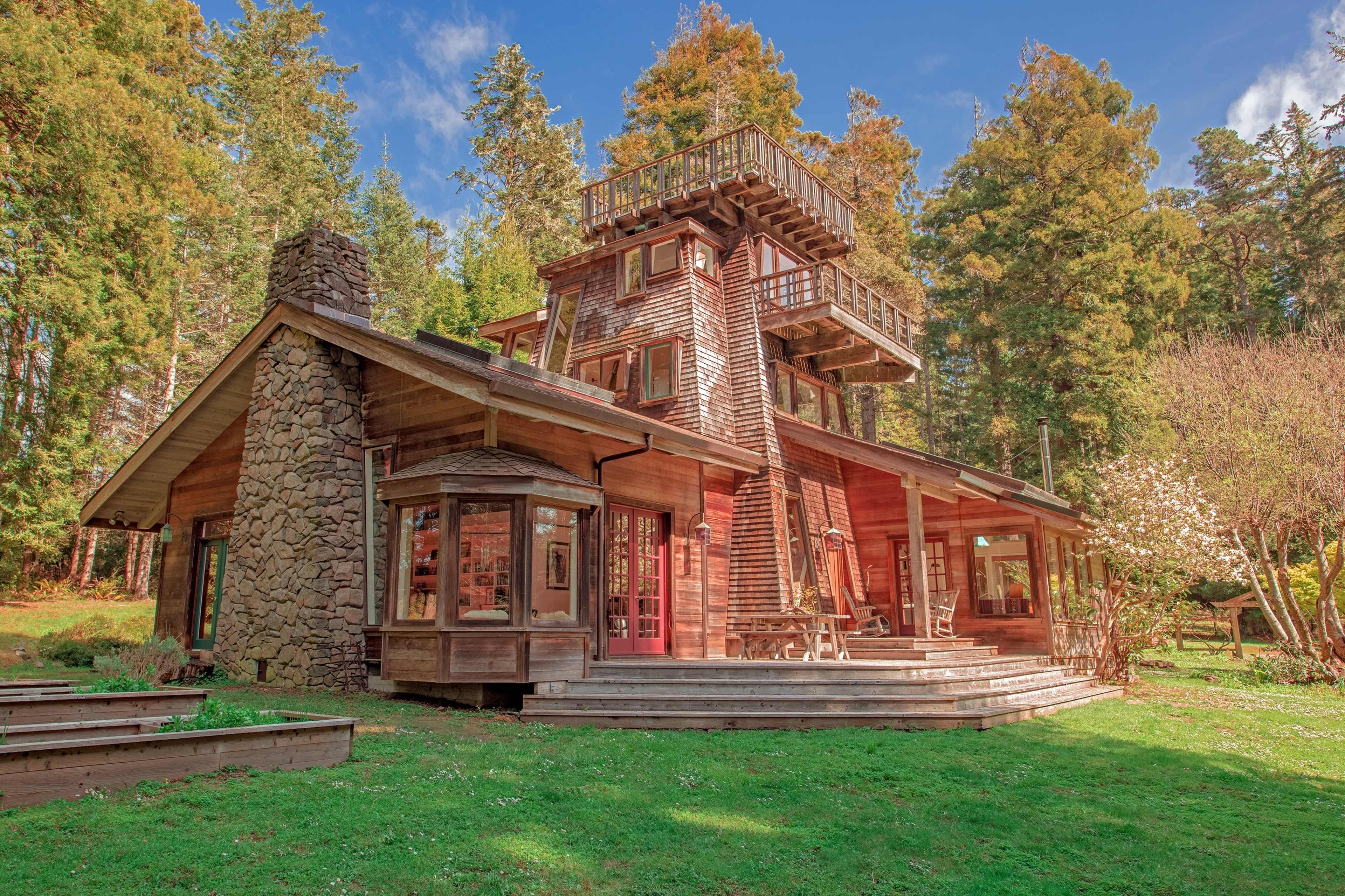 Spectacular Water Tower House minutes to the Pacific, Caspar, CA ...