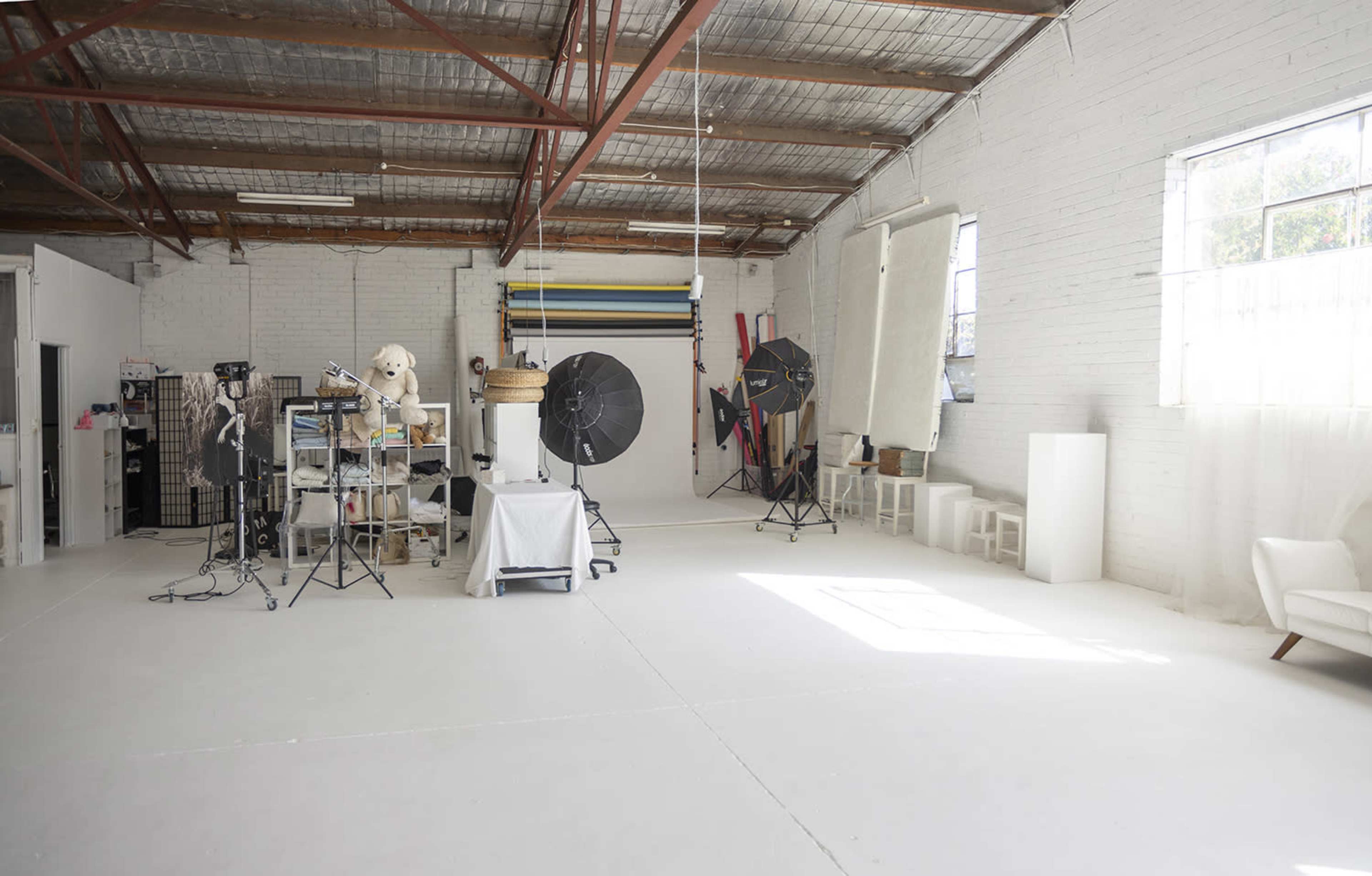 Natural light filled rustic warehouse photography studio, Moorabbin ...