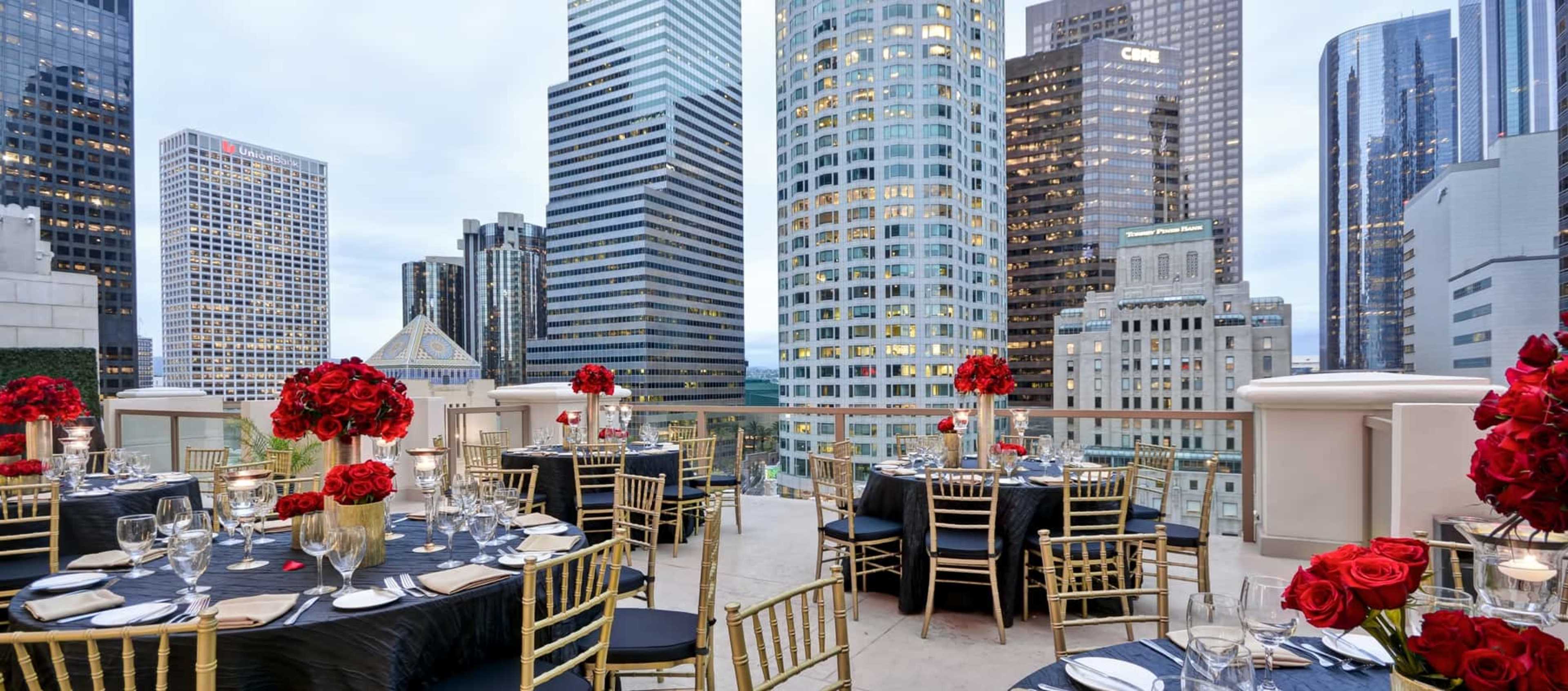Hilton Checkers Rooftop Terrace | Rooftop Downtown Skyline view, Los ...