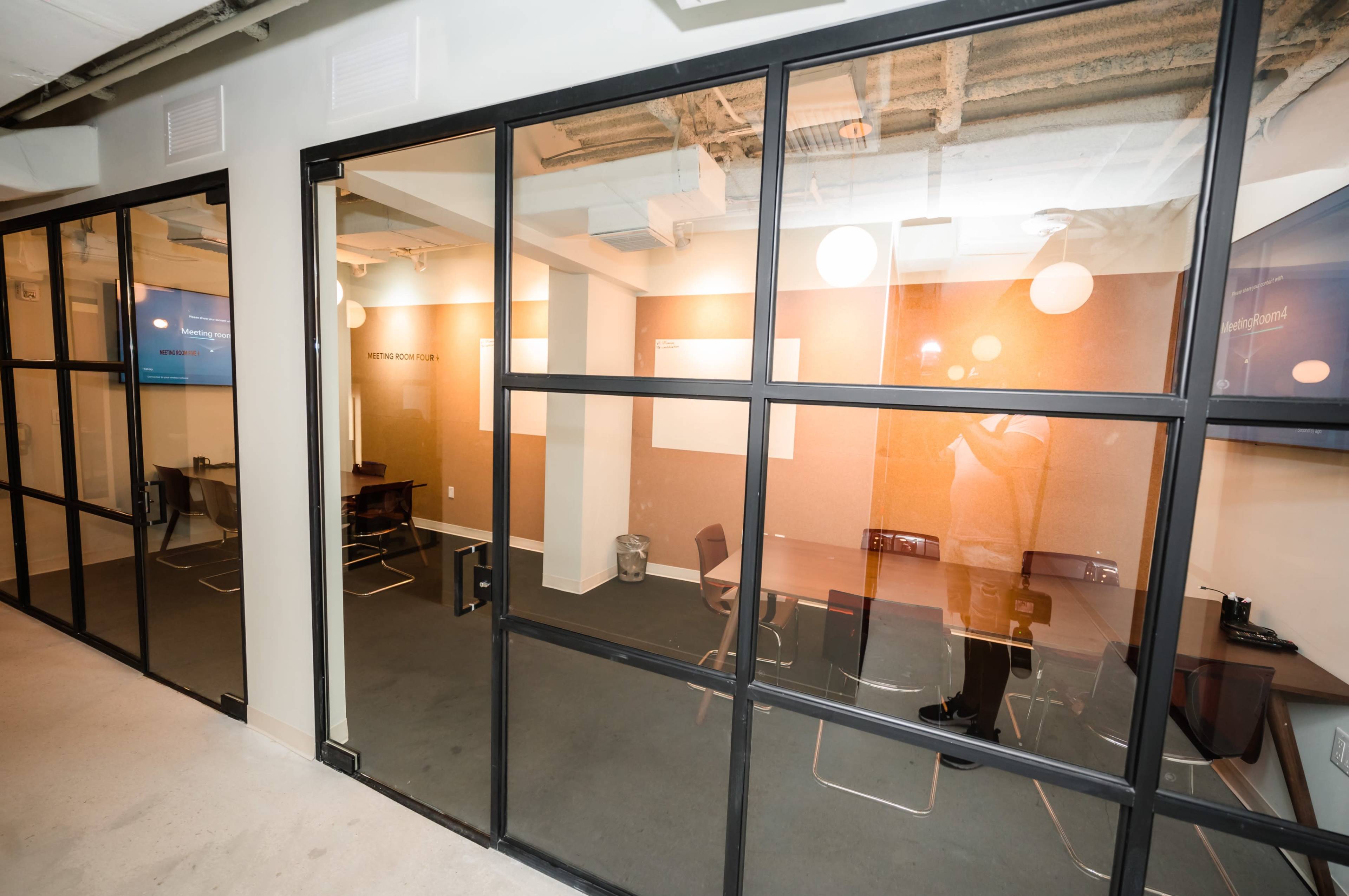 Private Meeting Room for 12, Fort Lauderdale, FL | Off-Site | Peerspace