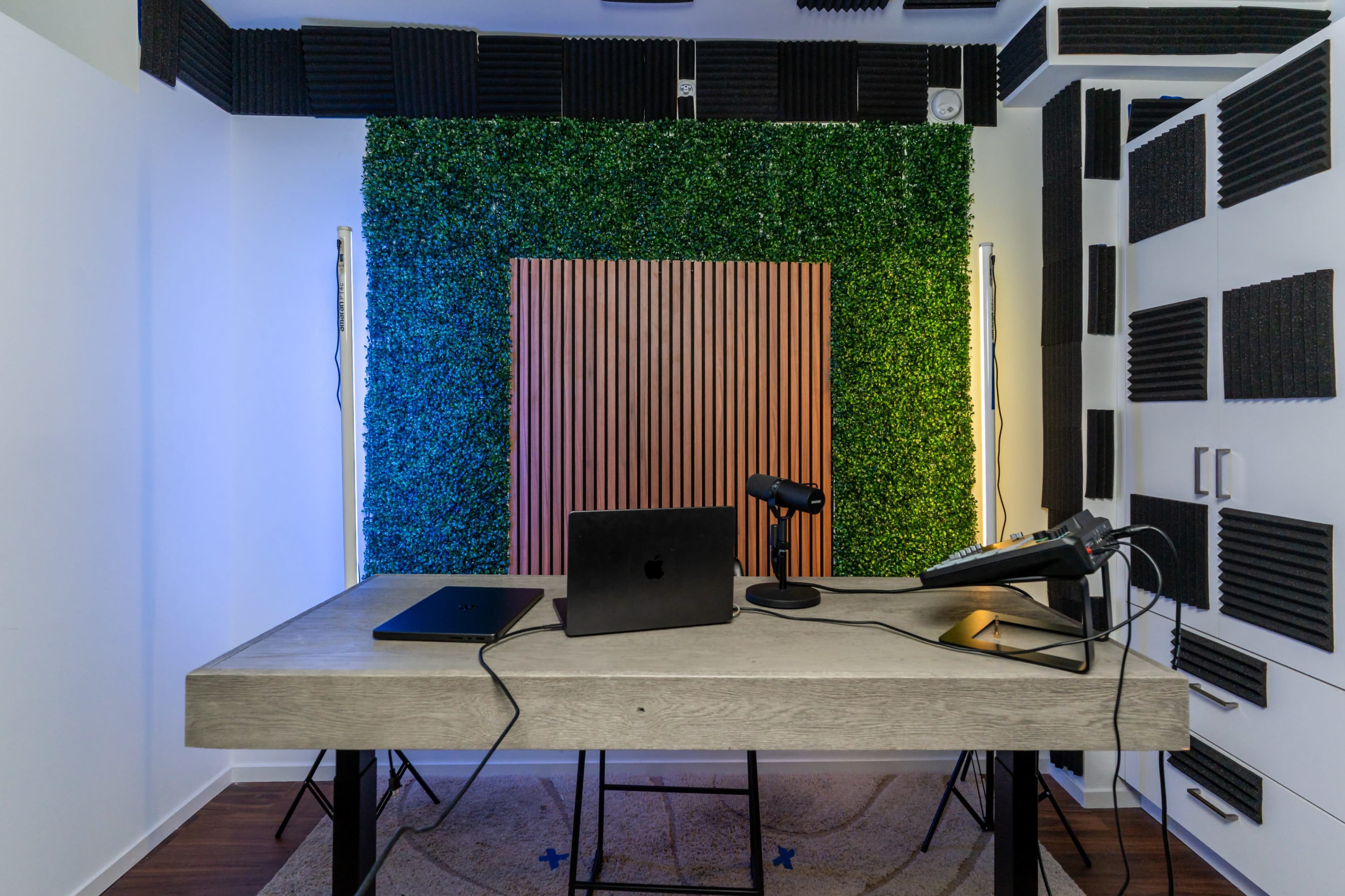 Luxury Serviced Podcast Studio | Executive Interviews | North ...