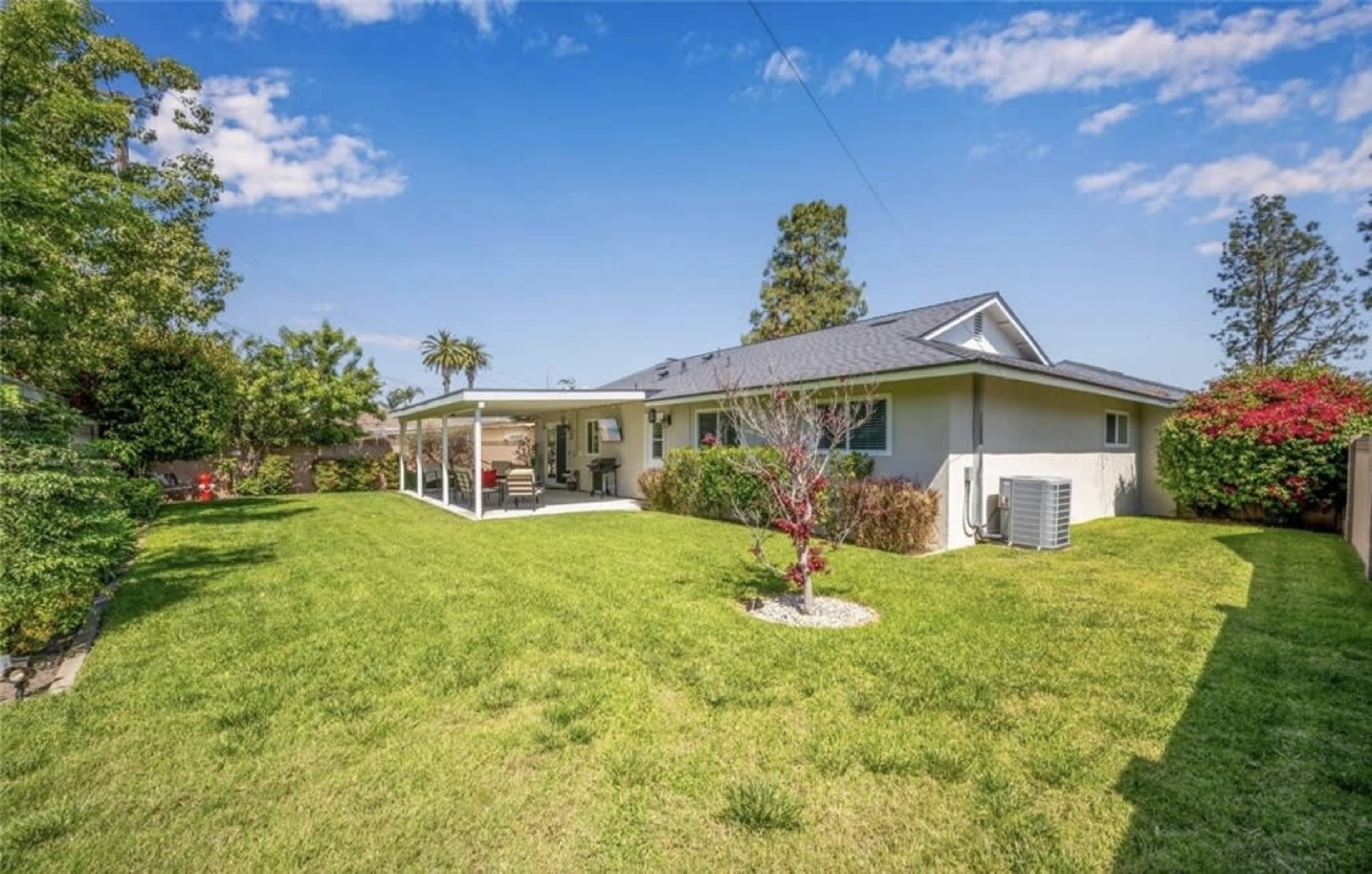 Spacious Charming Backyard with Patio Lights and Firepit, Garden Grove ...