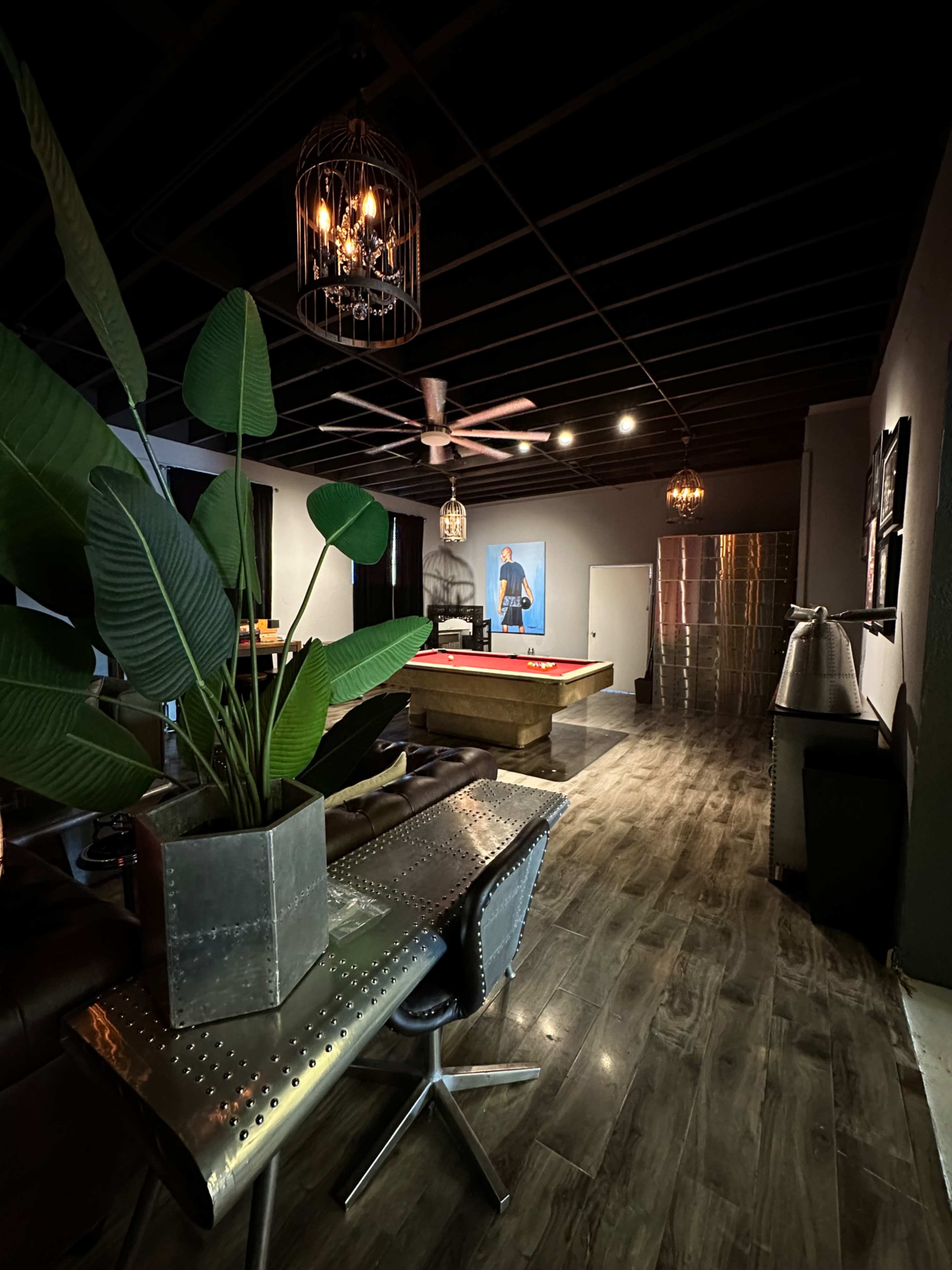 Downtown exclusive smoking lounge and billiards, Inglewood, CA | Event ...