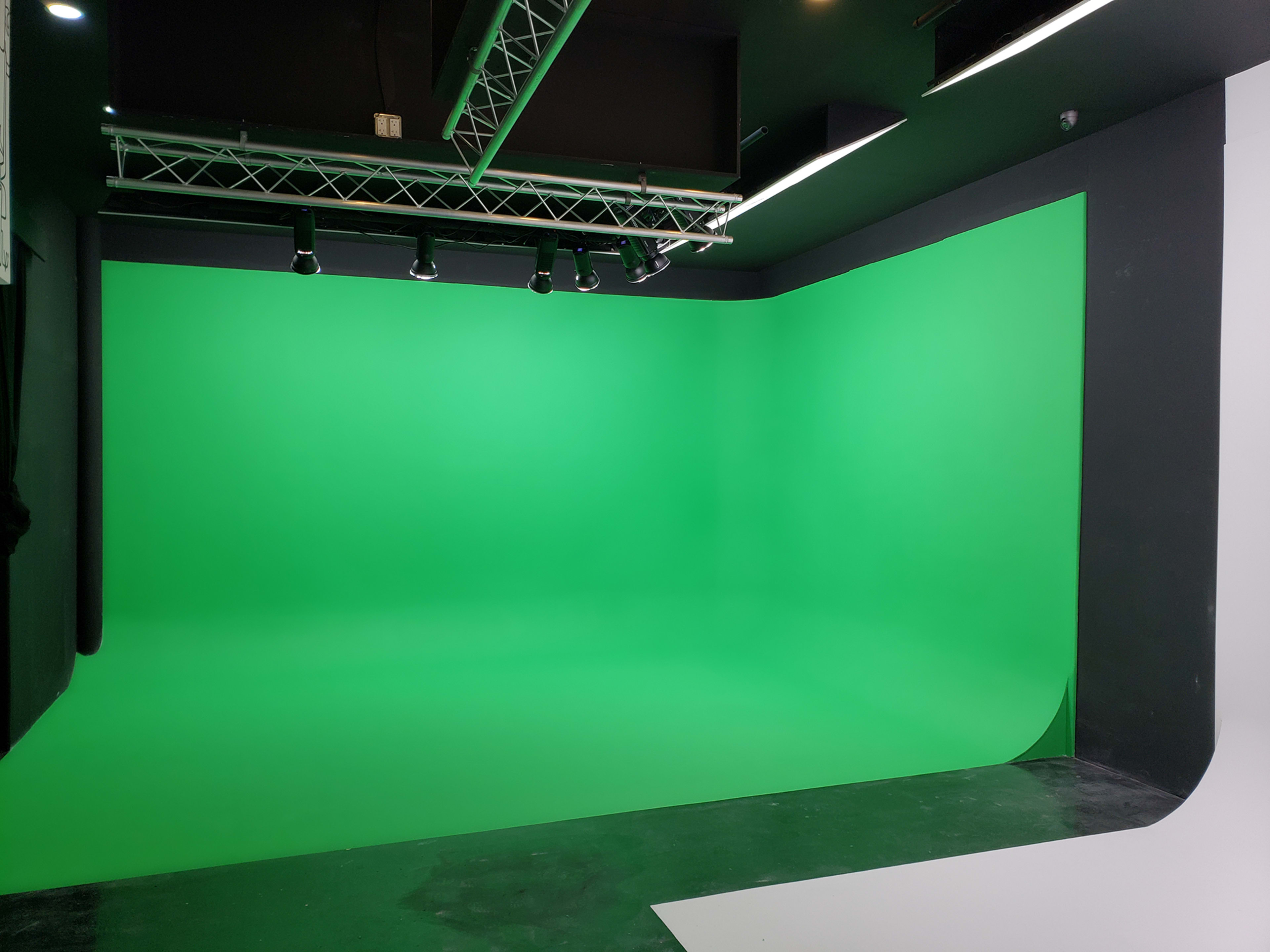 Green&White Studio | Green Screen and White CYC Studio in Bed-Stuy ...