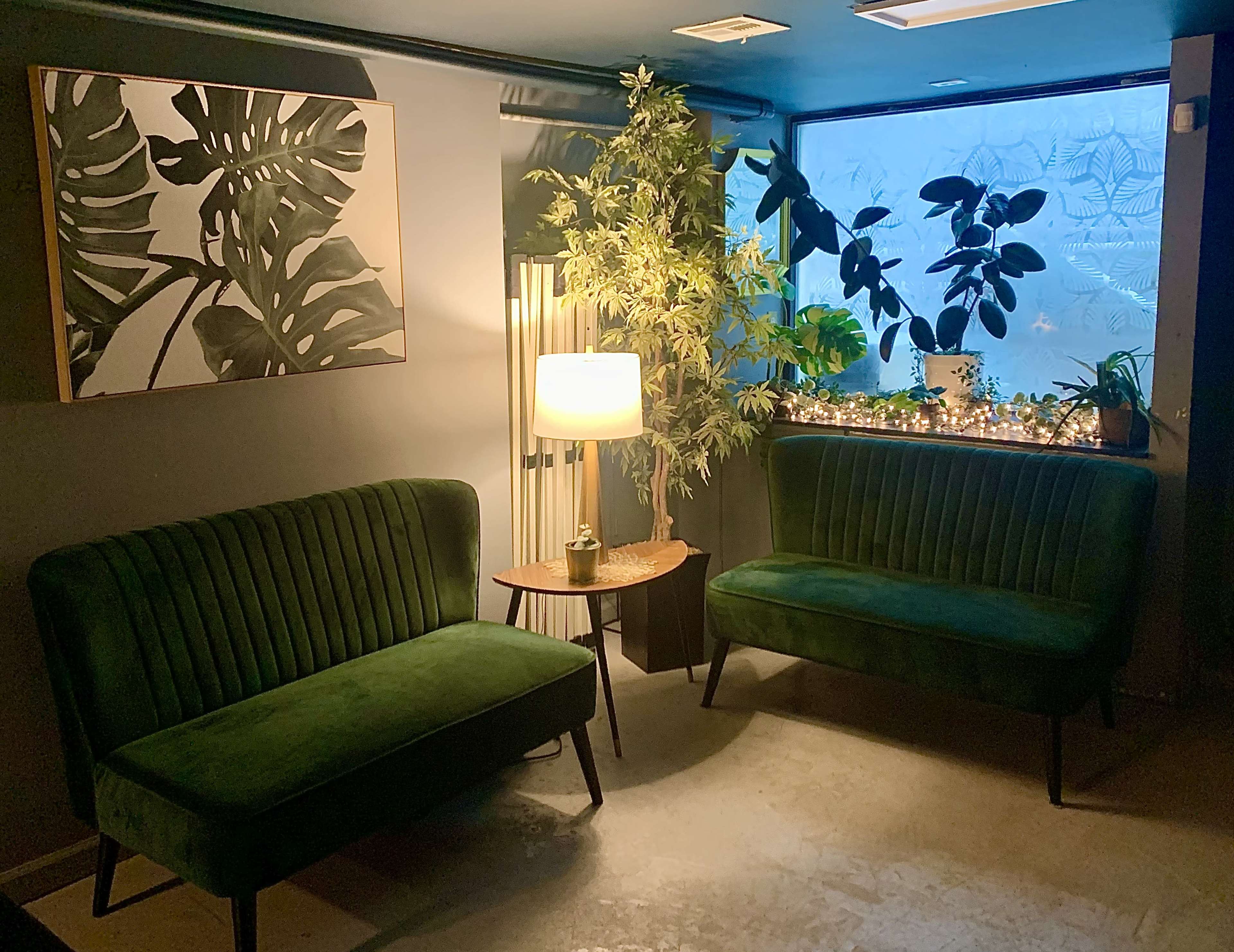 Small Lounge Event Space w Bar, Newark, NJ | Production | Peerspace