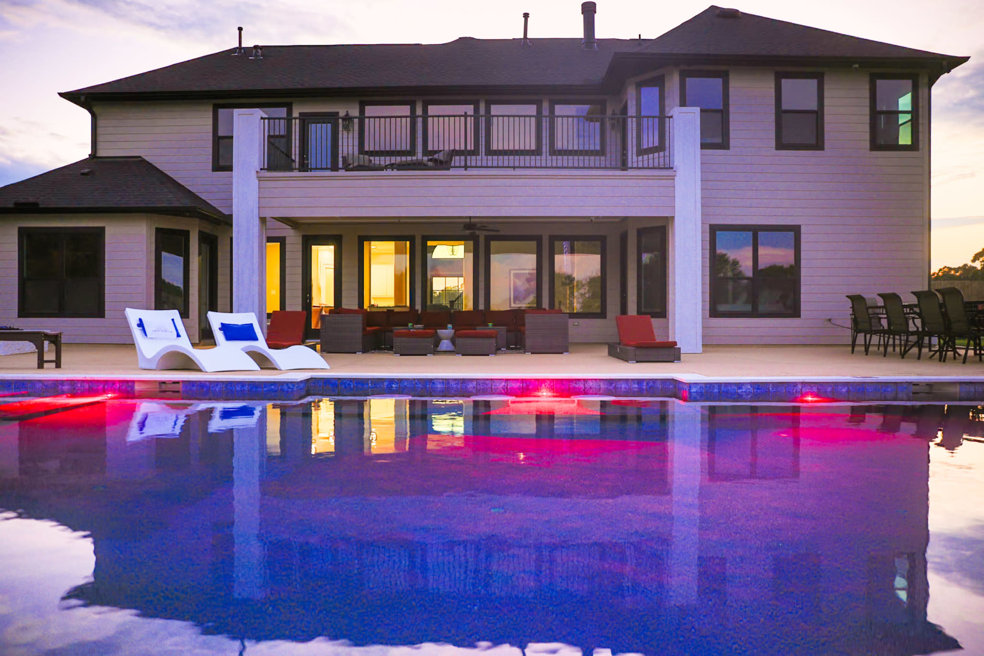 Casa de Bella TX | Luxury Country Home with Sunset View, Prairie View ...