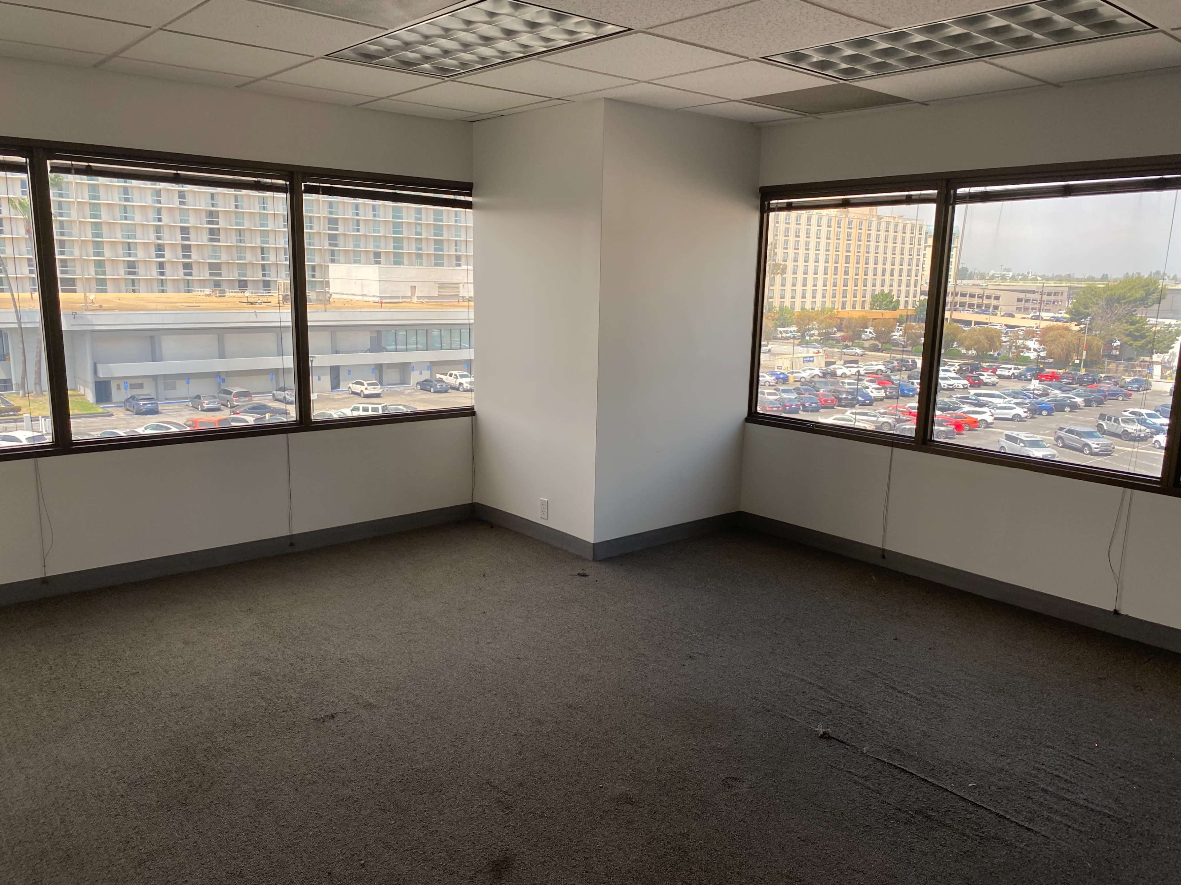 Large Conference Room in 10,000 sf empty Office Space, Los Angeles, CA ...