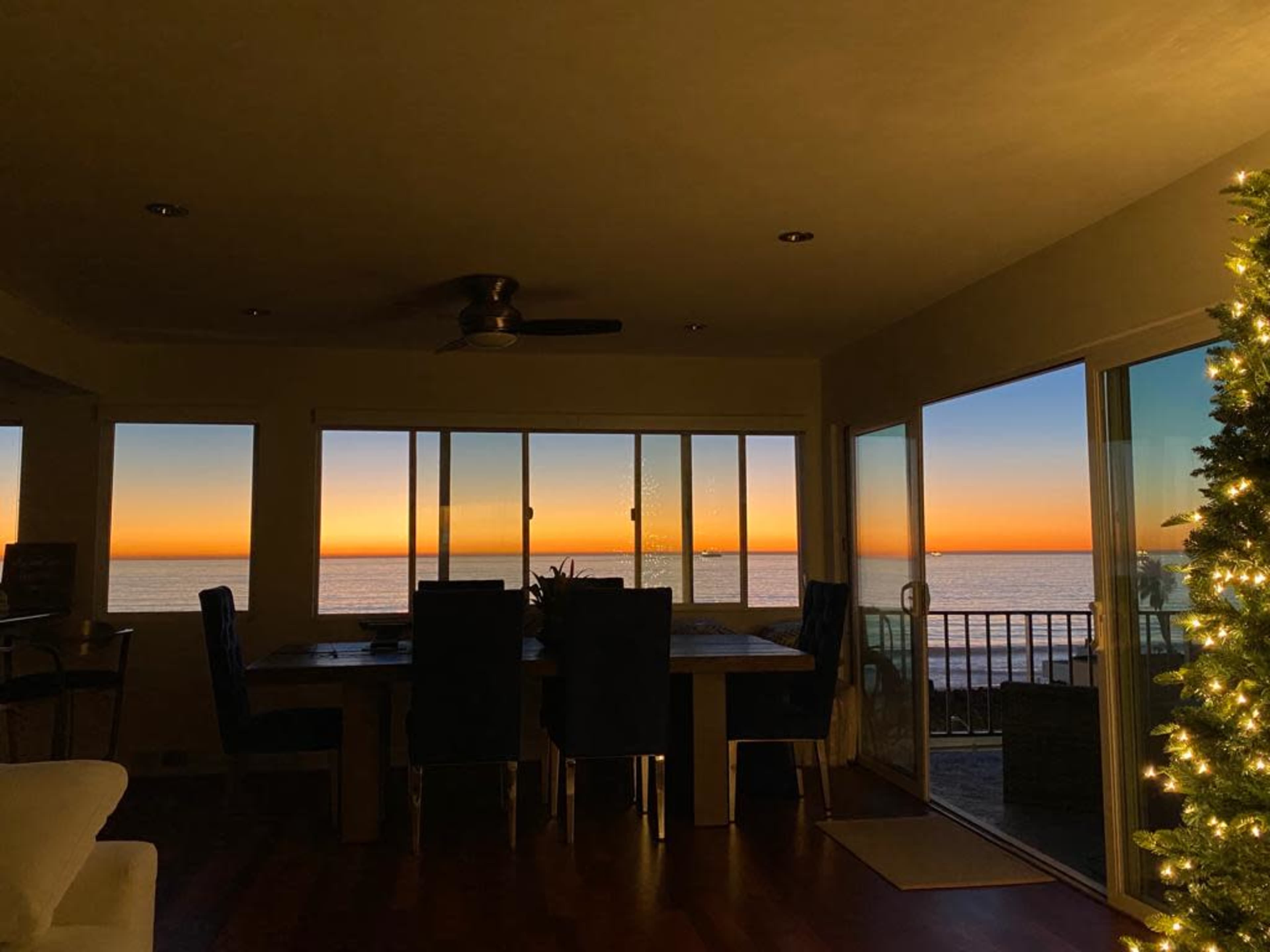 Gorgeous Beach side property with tons of light and spectacular ocean ...