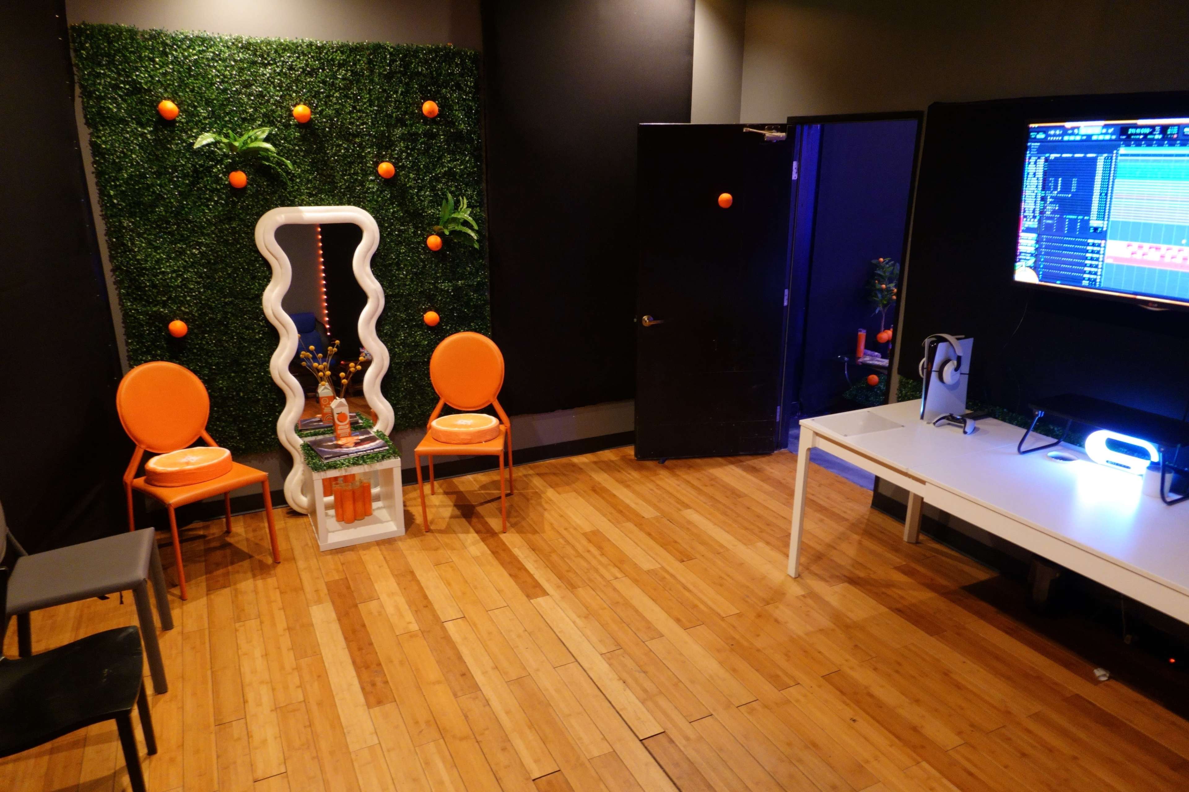 Private recording studio in the heart of the valley., Van Nuys, CA ...