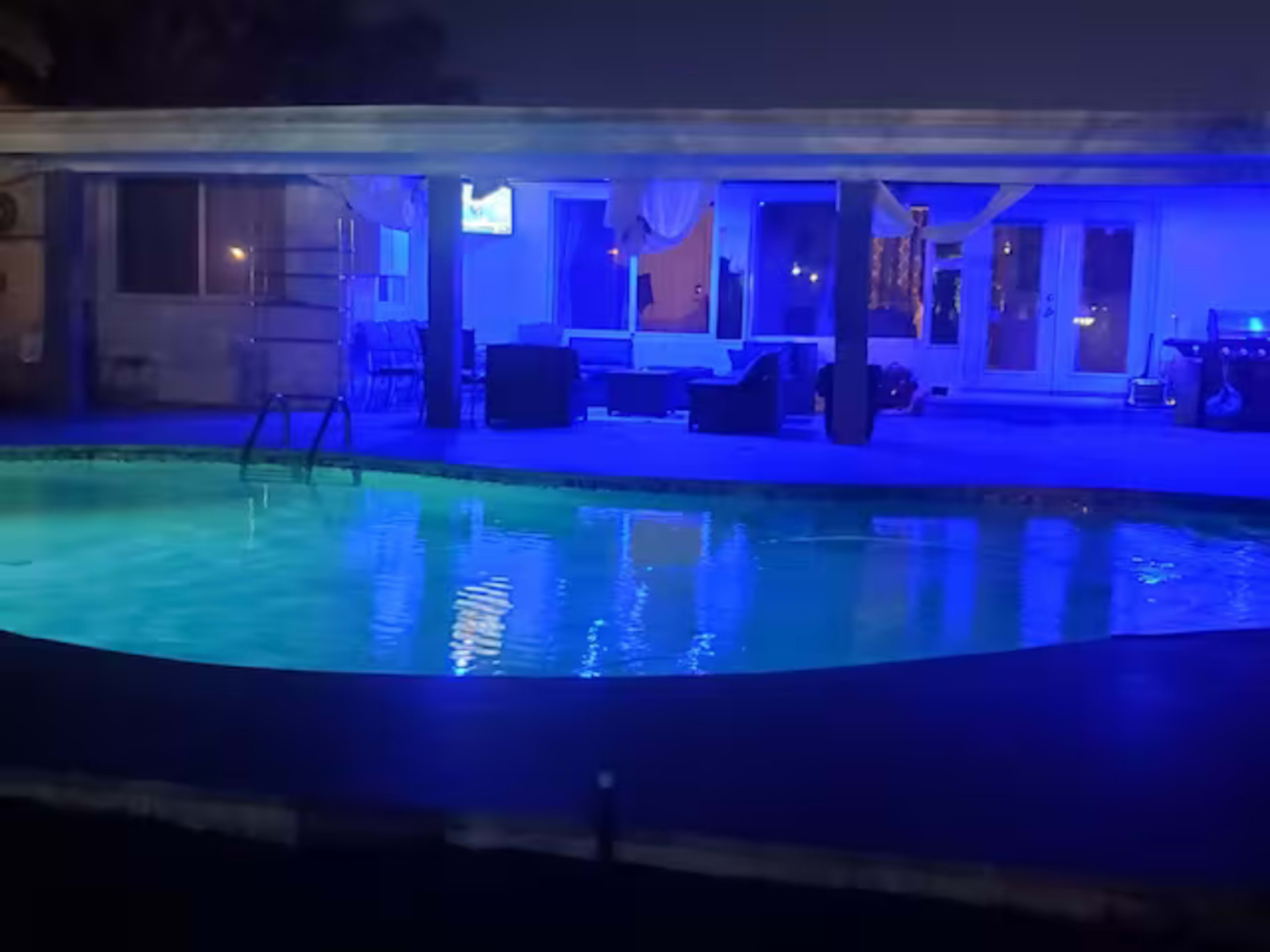 North MIami Beach Pool Home | PRIVATE BIRTHDAY POOL PARTY, RECEPTIONS ...