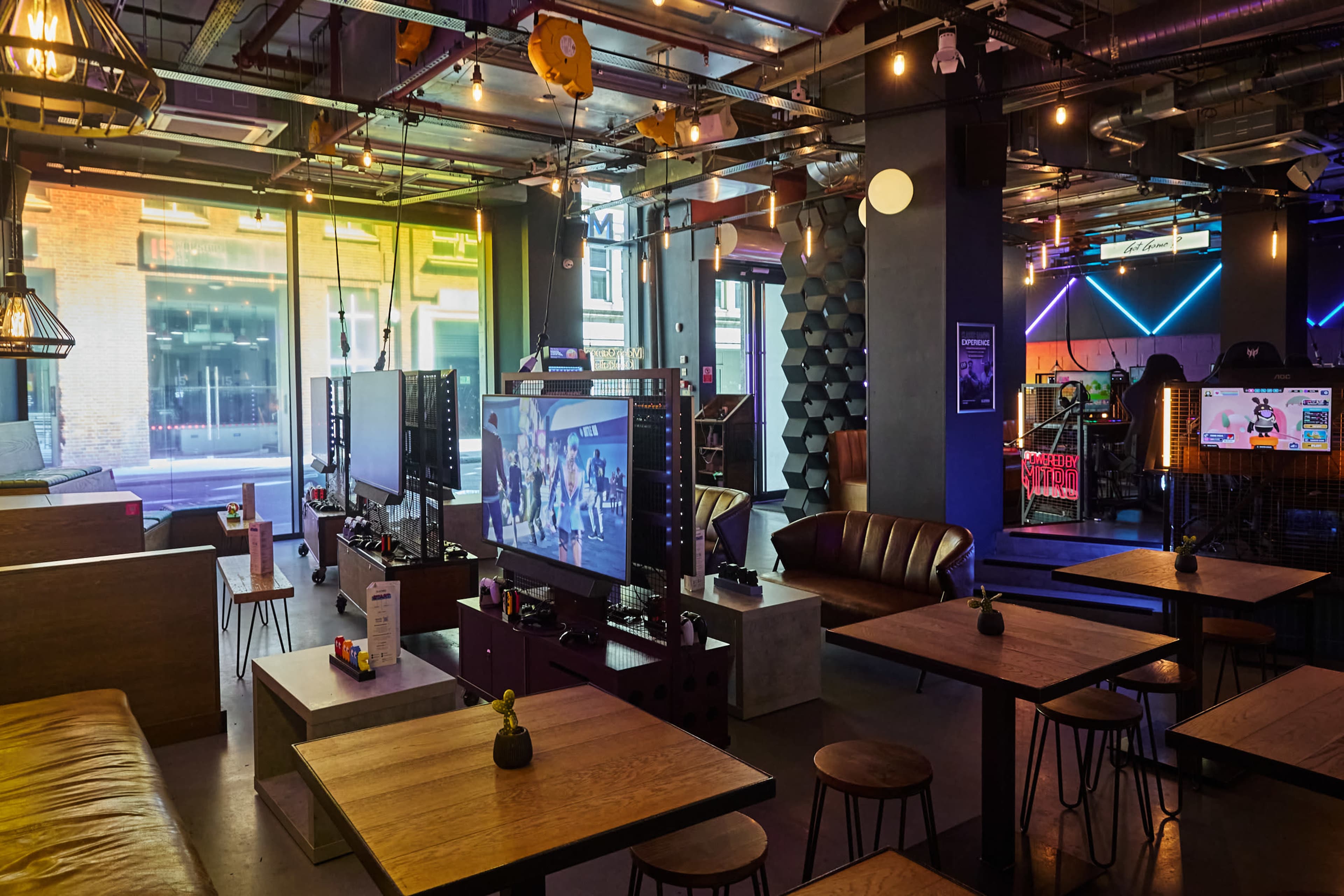 Platform | Platform Gaming Experience, London | Production | Peerspace