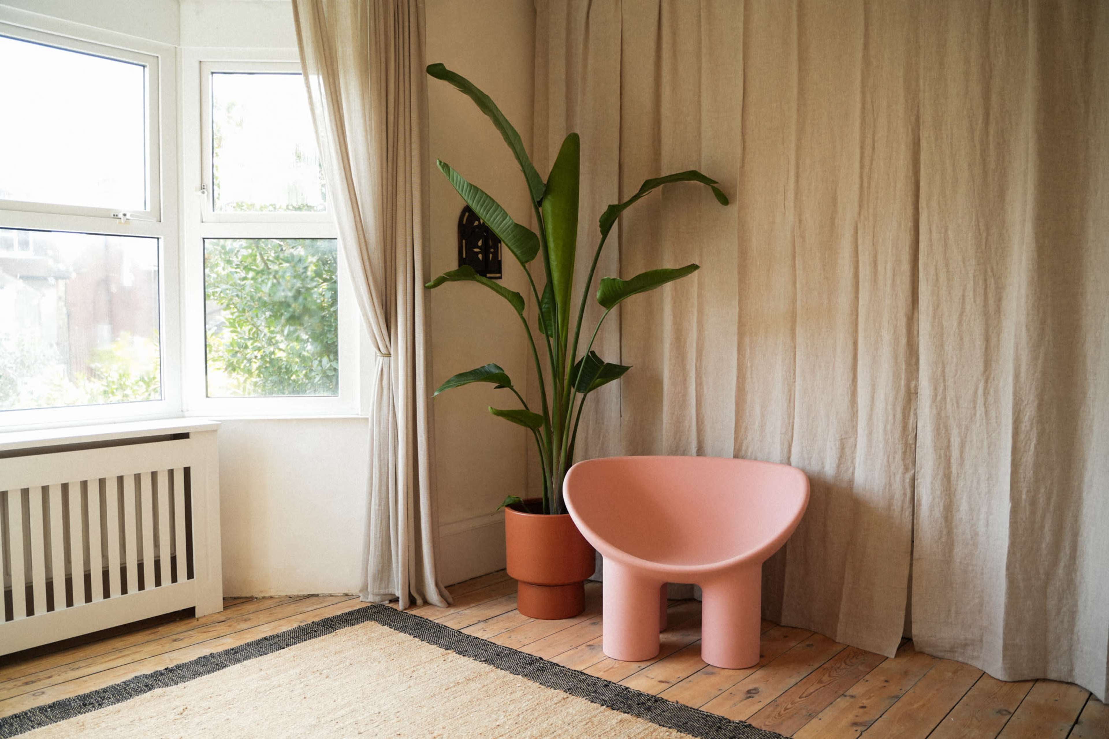 The Blank Space (Neutral Backdrop Set), Hove | Production | Peerspace