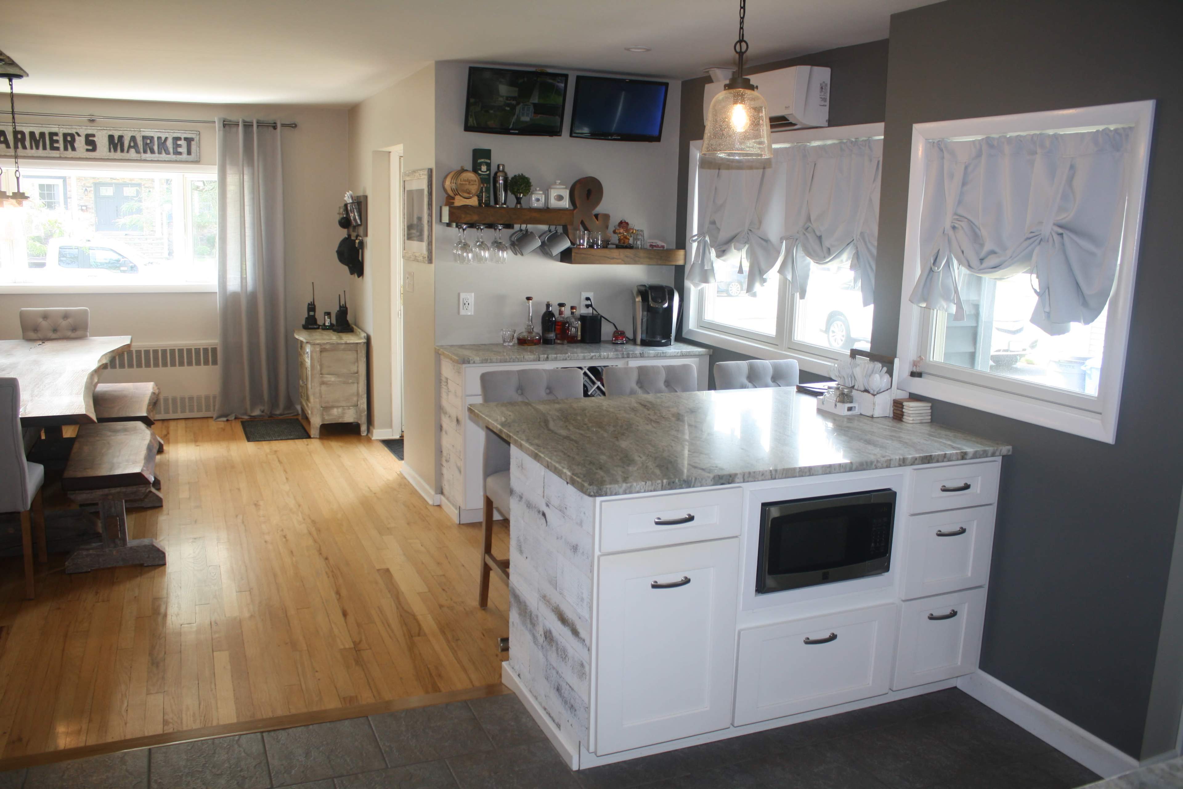 Modern Long Island Ranch, Wantagh, NY | Production | Peerspace