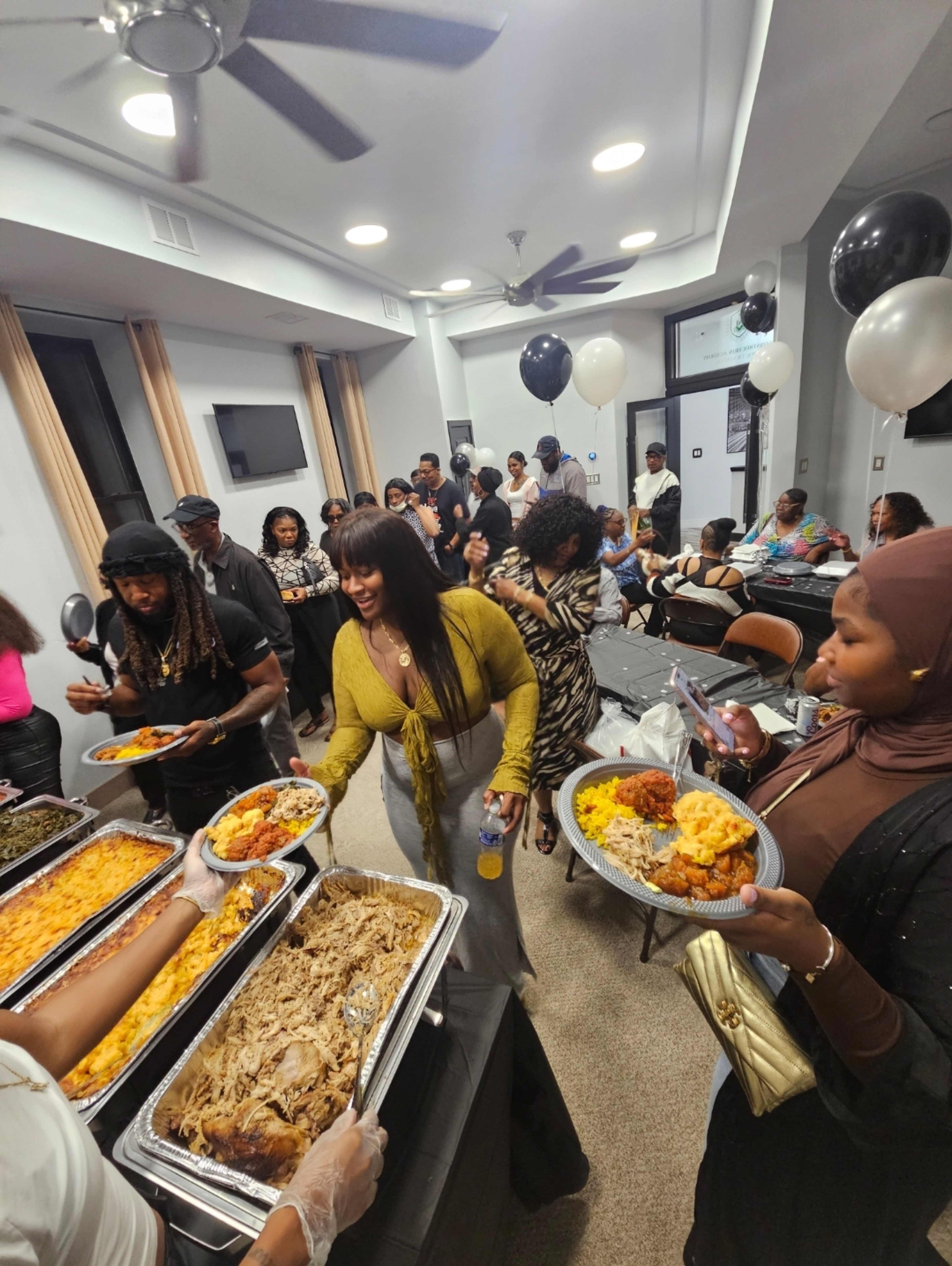 Vibrant Event Space @ The Iconic Paramount Building; with Open Concept ...