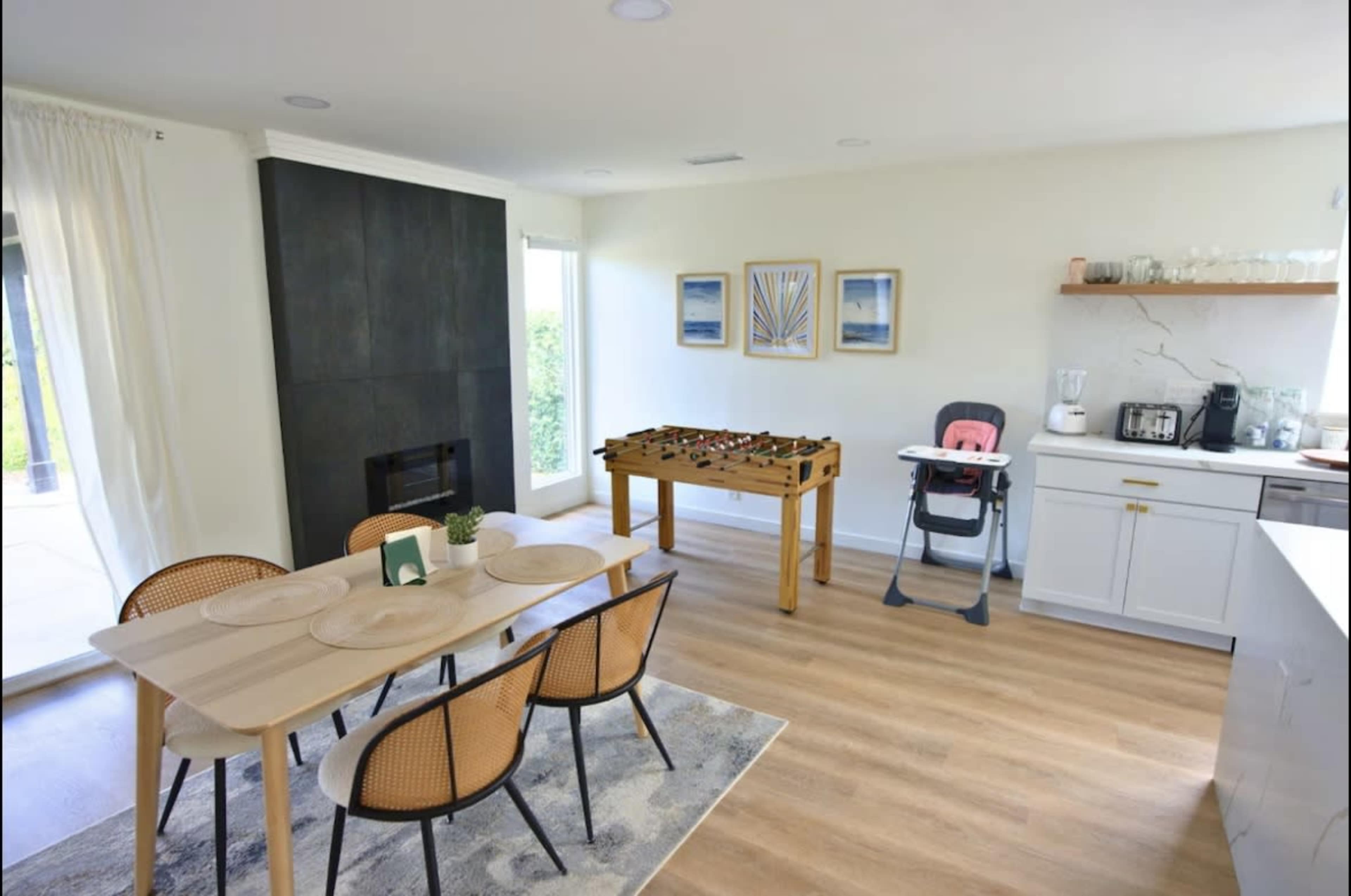 Versatile Event & Production Space w/ Designer Interiors + Backyard ...