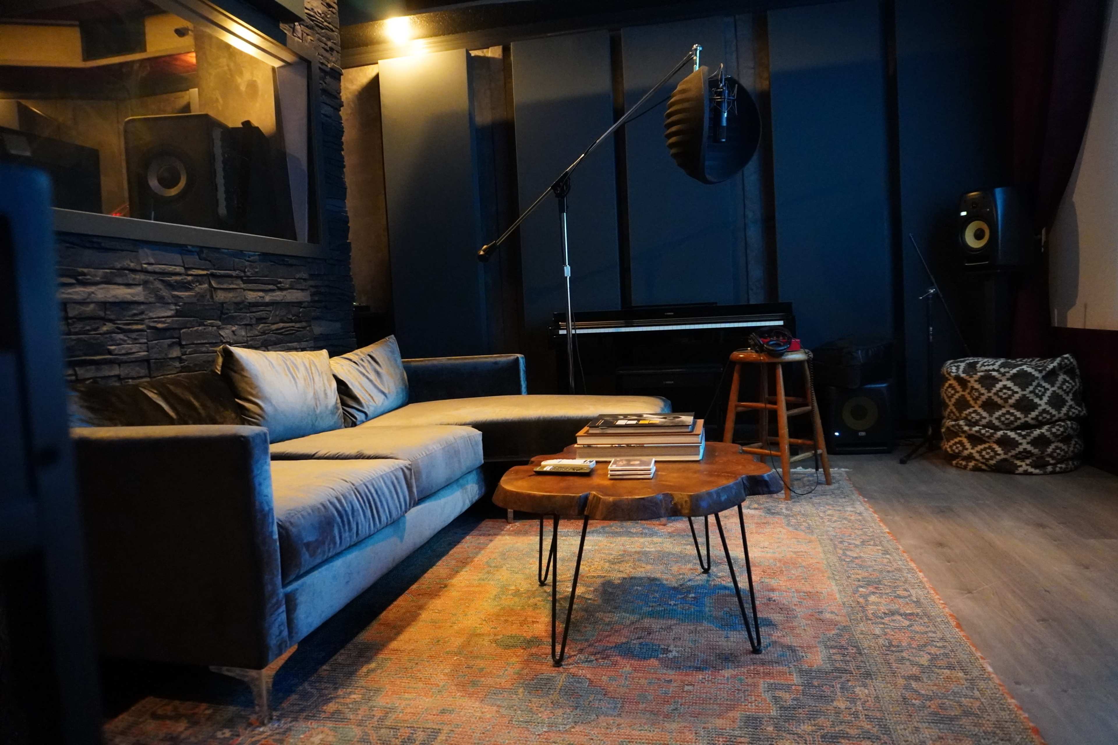Amazing & Versatile Recording Studio, Los Angeles, CA | Production ...