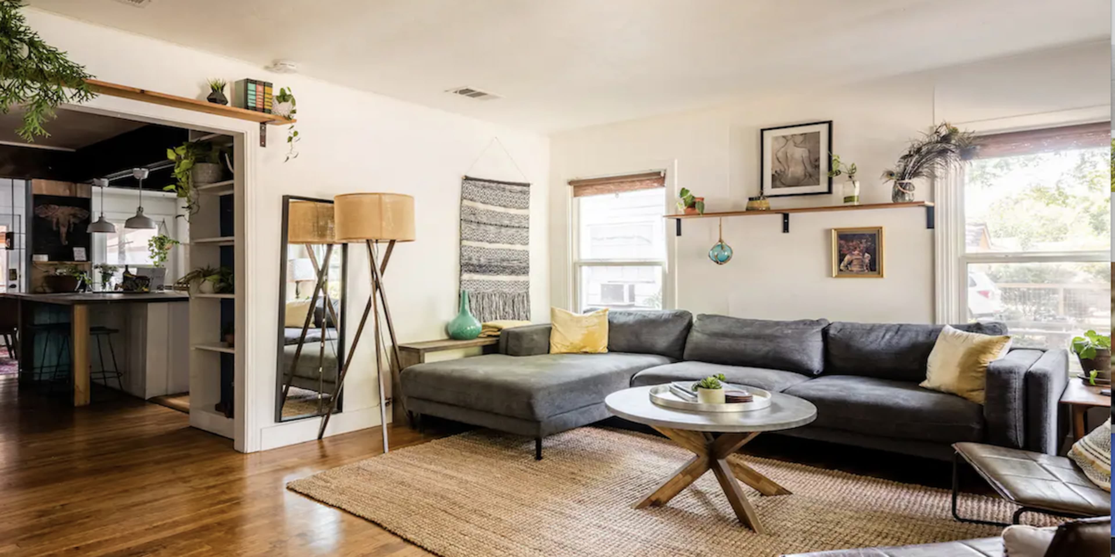 Austin East Side Charming Bungalow, Austin, TX | Off-Site | Peerspace