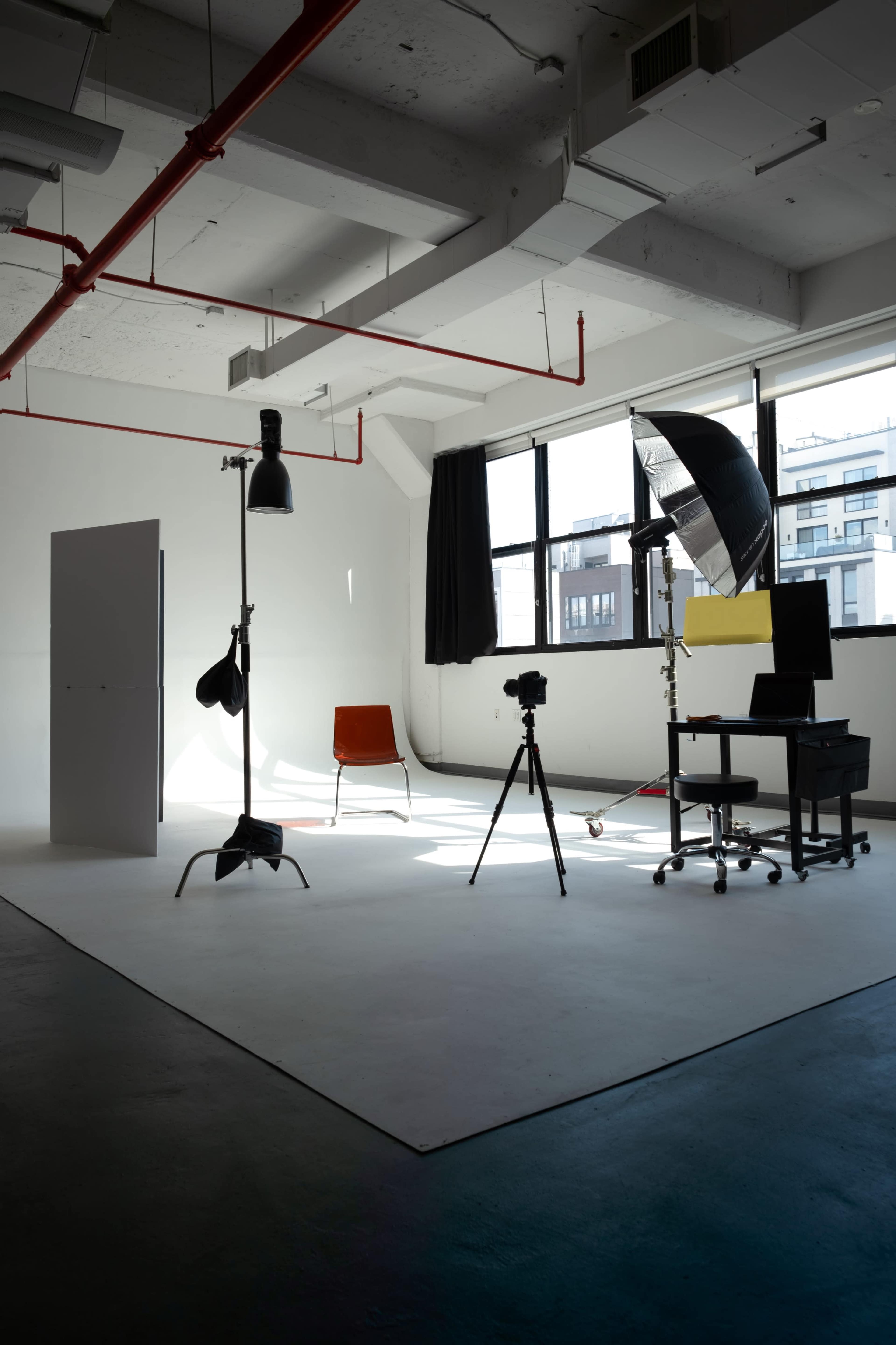 1984 Studio | 1000 sq ft Day Light Studio / CYC Wall / Brooklyn Dean St ...