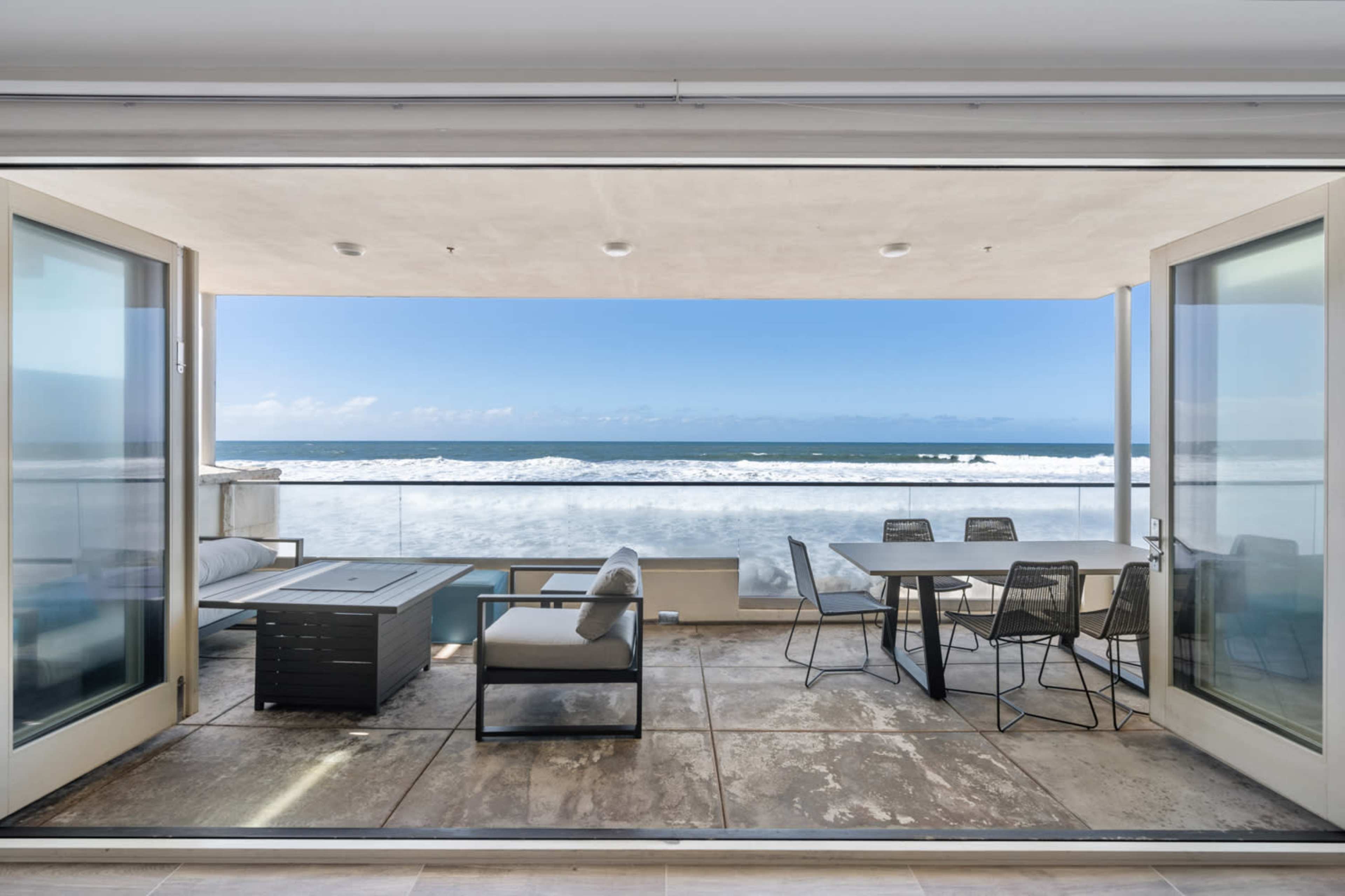 Oceanfront Oasis on the Waves, Oceanside, CA | Production | Peerspace
