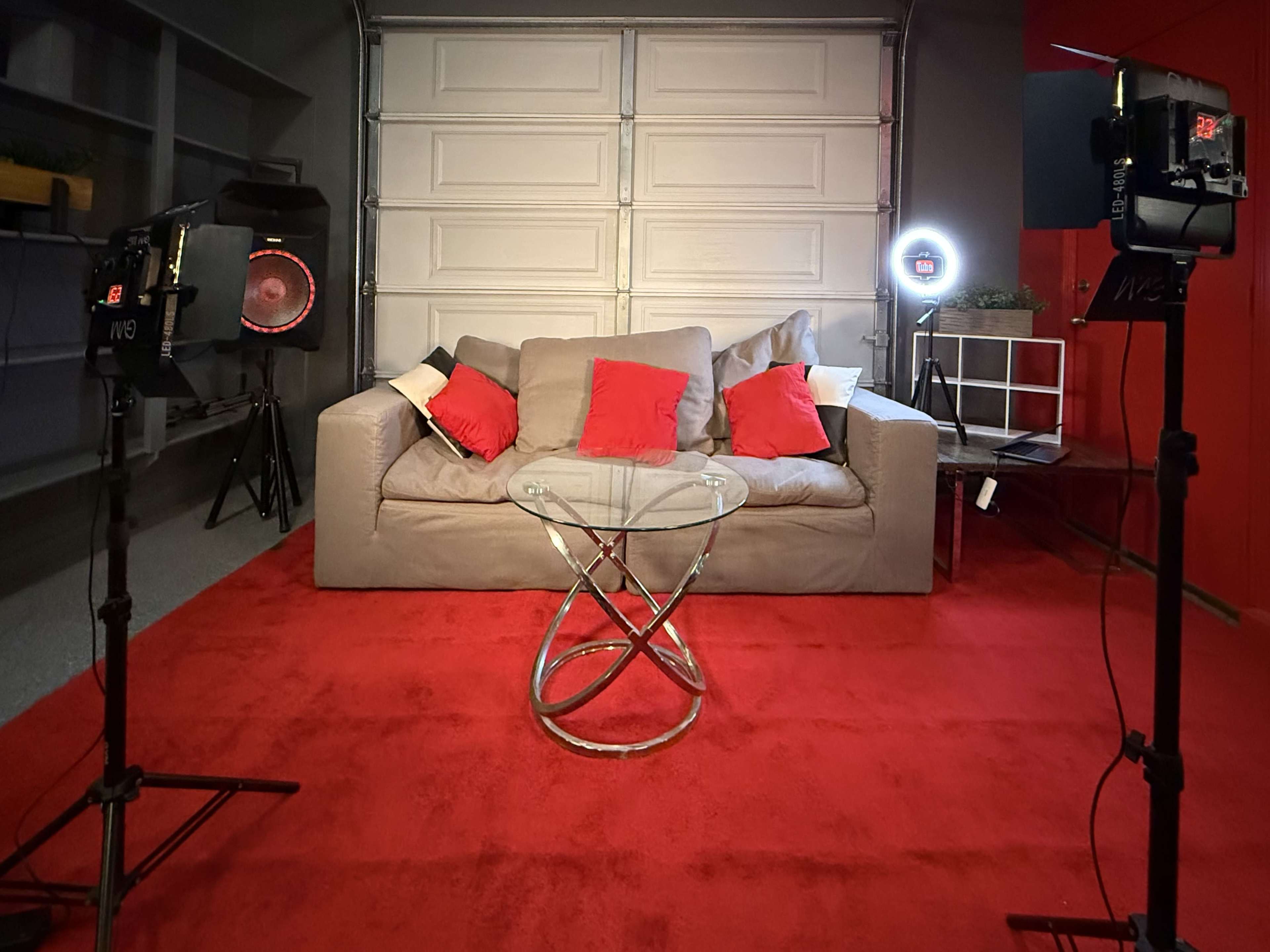 Creative Filming Space w multiple set options in Las Vegas and parking ...