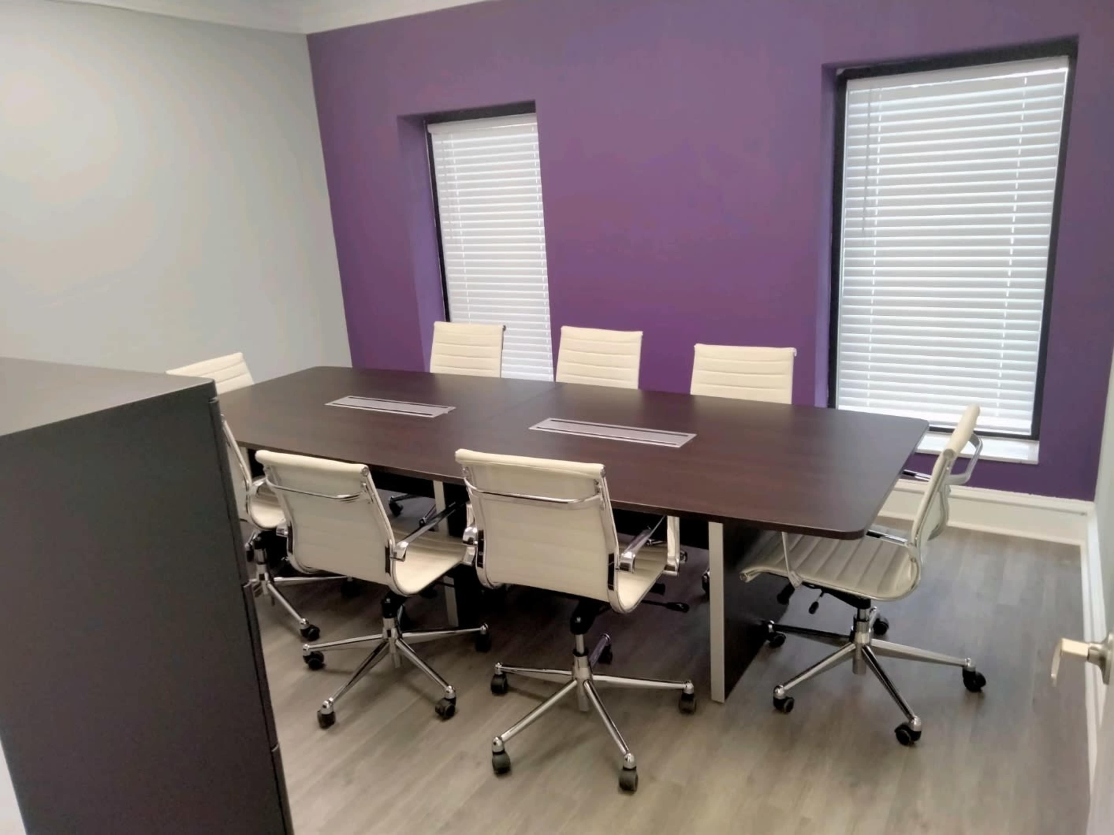 Beautiful, bold conference room or office space, prime location in the ...