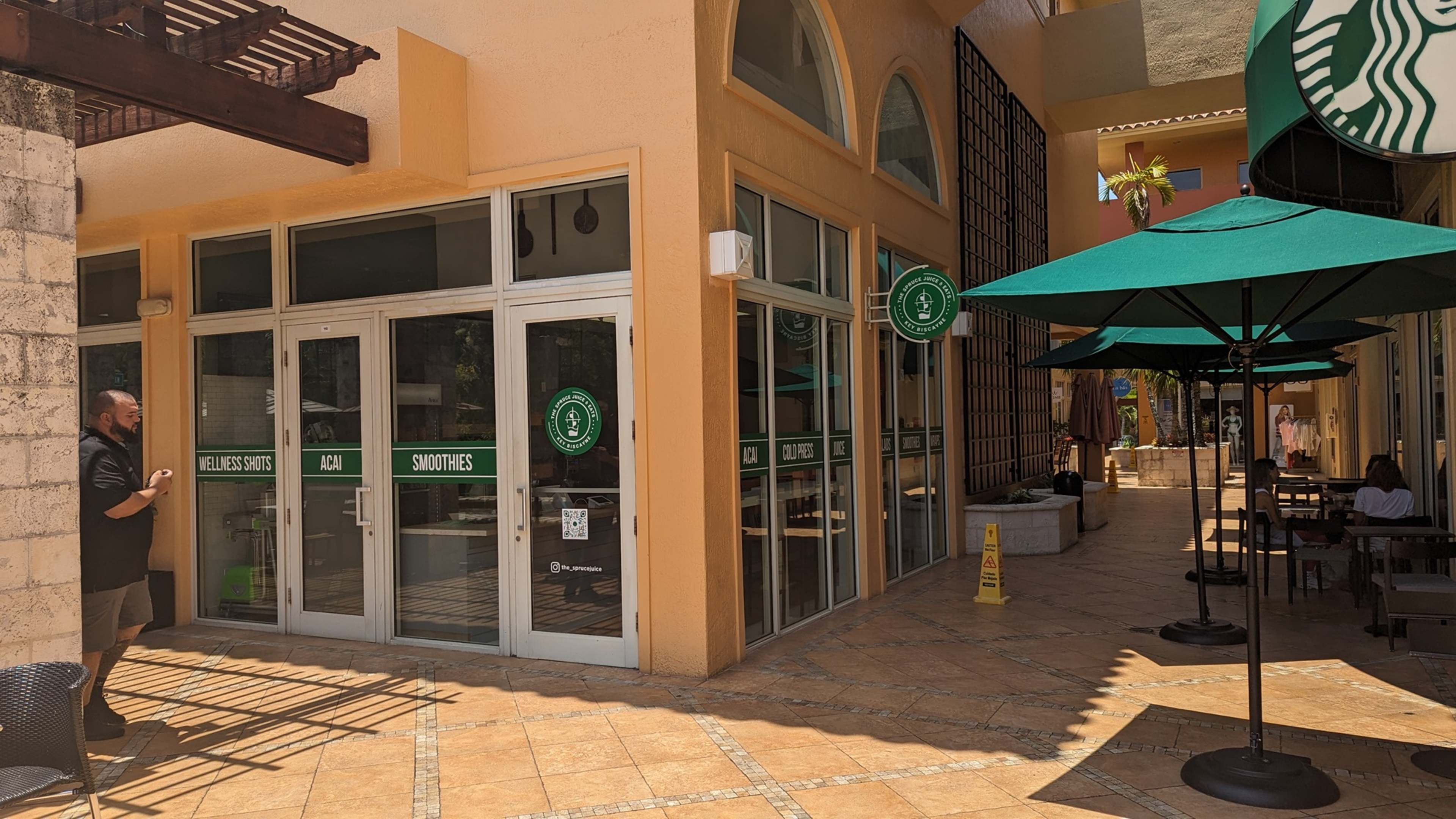 Versatile Storefront Venue in Key Biscayne, Key Biscayne, Florida ...