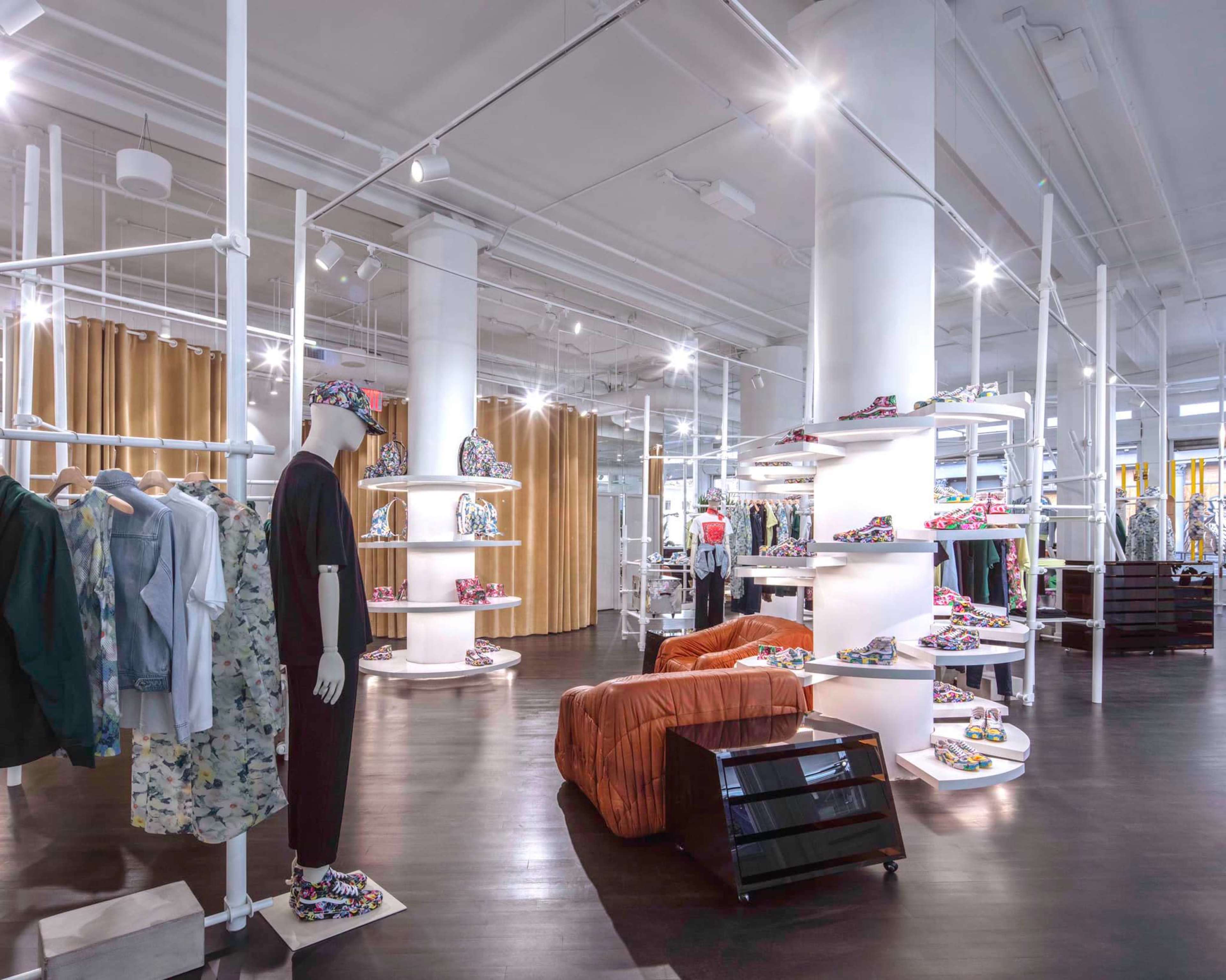 Corner Retail Store in the Heart of SOHO, New York, NY | Production ...