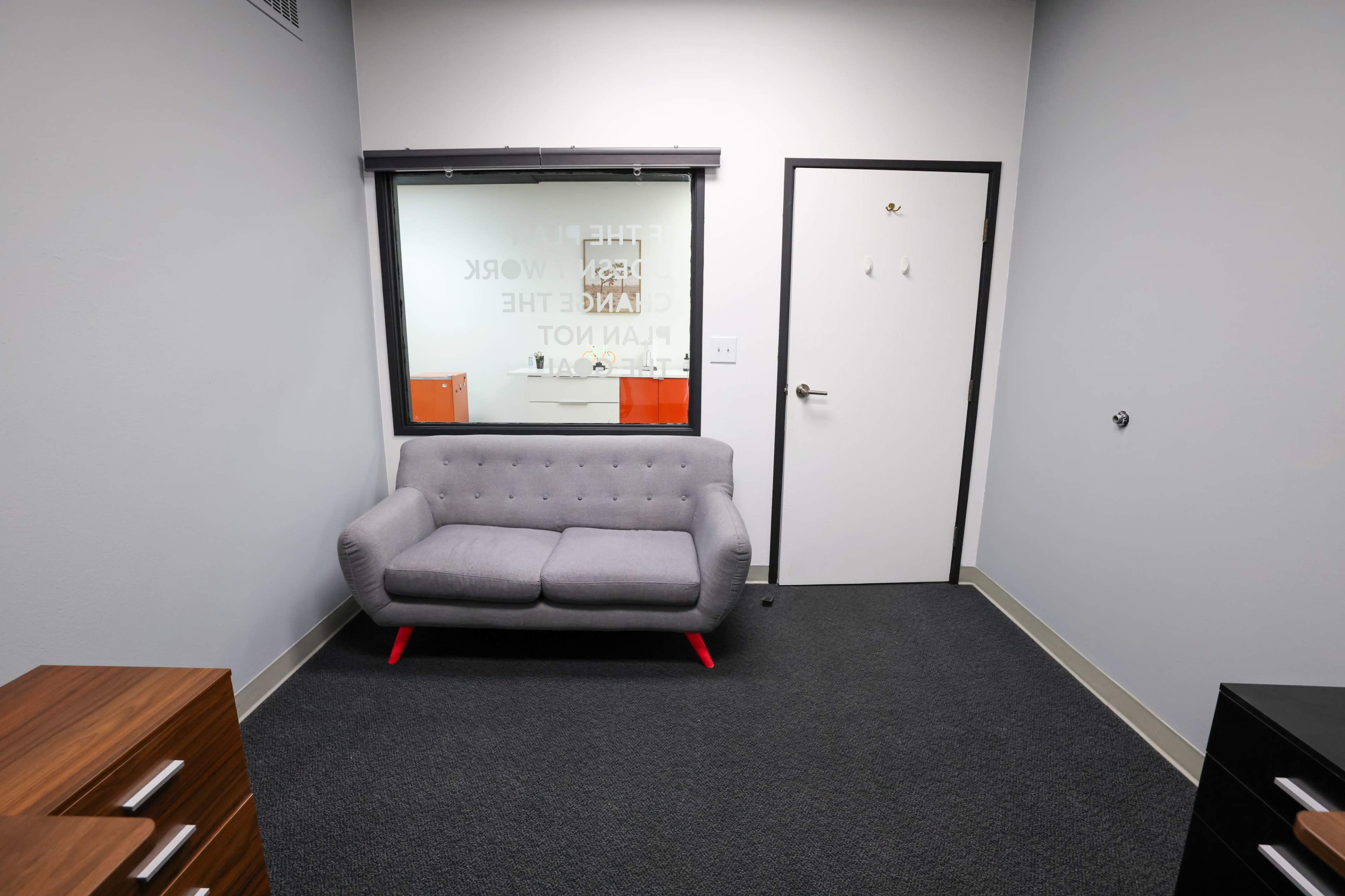 Spellbound inc. | Creative and Spacious Office Room, Valencia, CA | Off ...