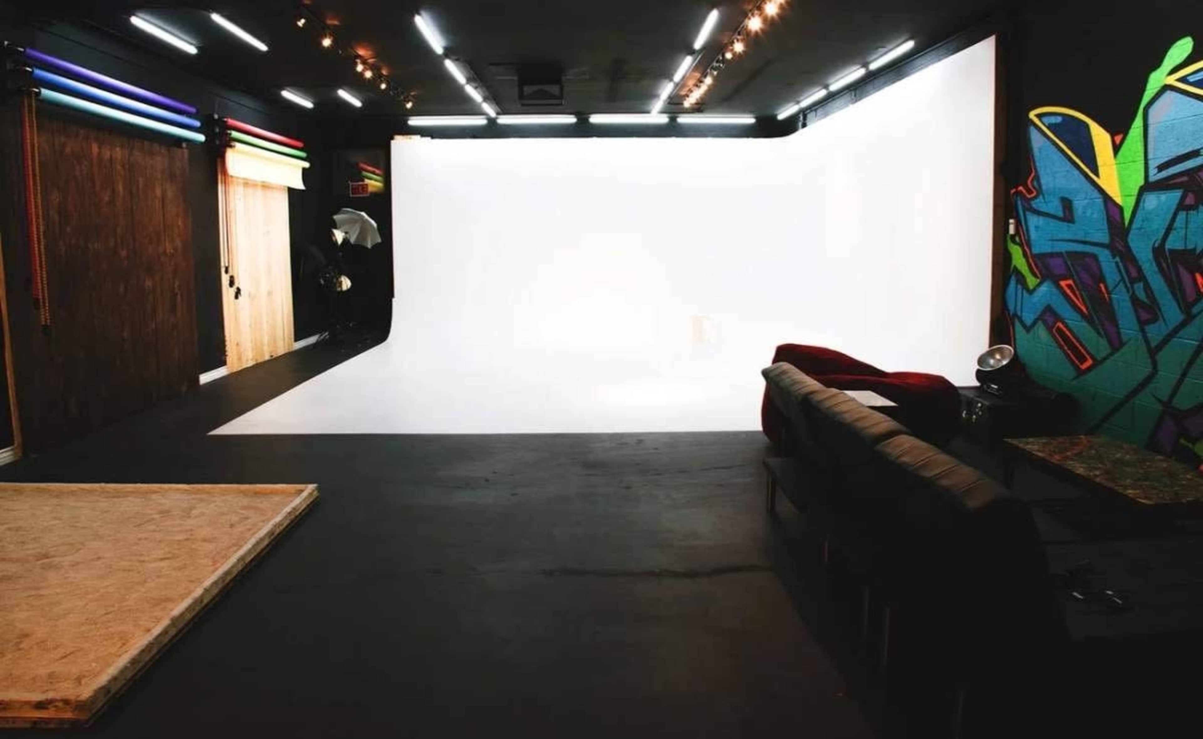 Creative Space LV - Studio C, Las Vegas, NV | Production | Peerspace