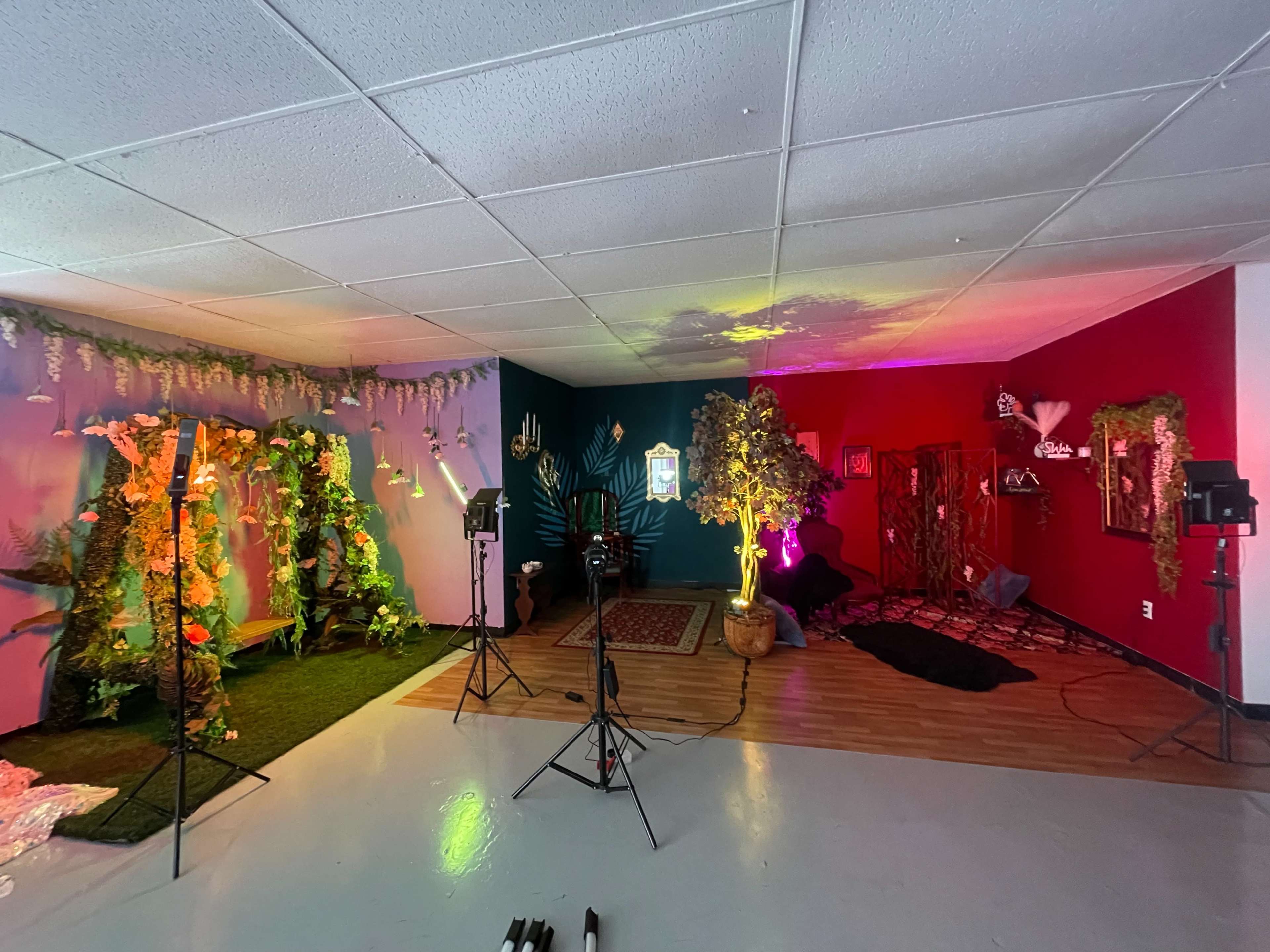 Multiple backdrops and immersive rooms, San Antonio, TX | Production ...