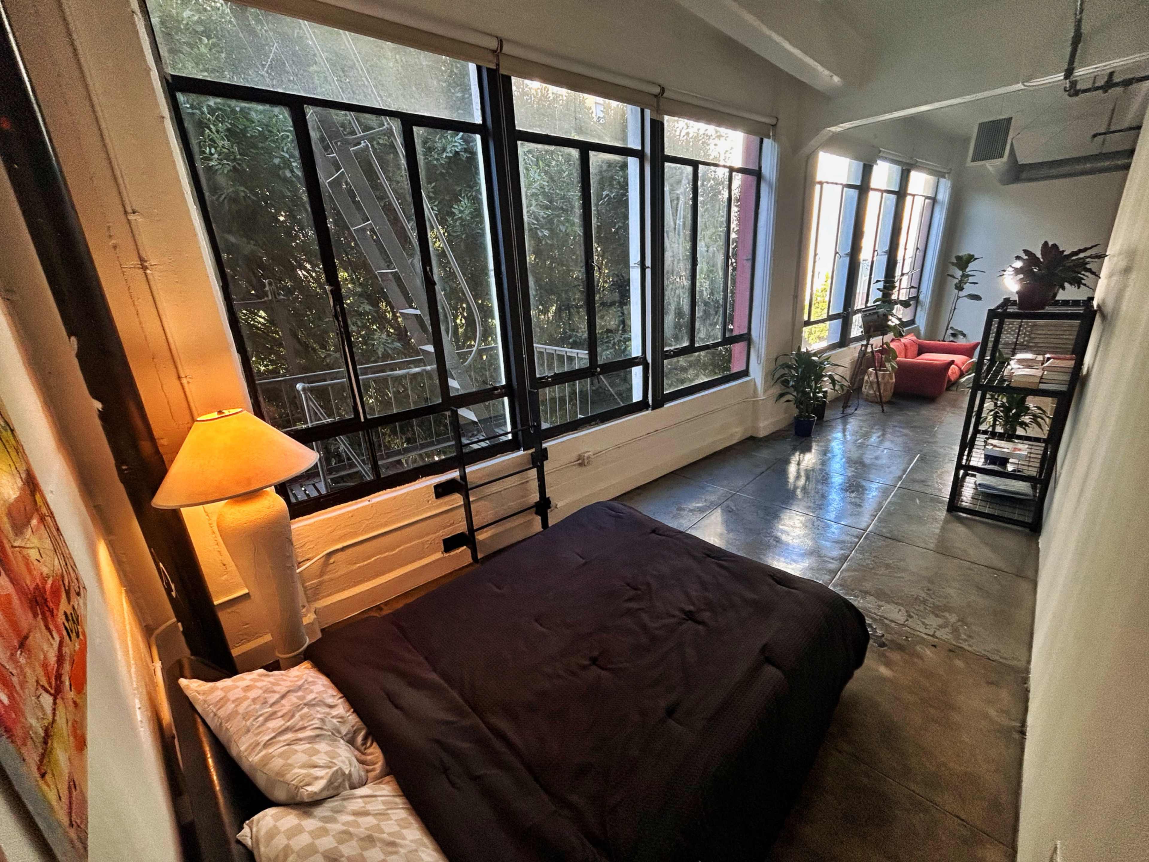 Modern Bohemian Artist Loft with Large Windows | Filming, Photoshoots ...