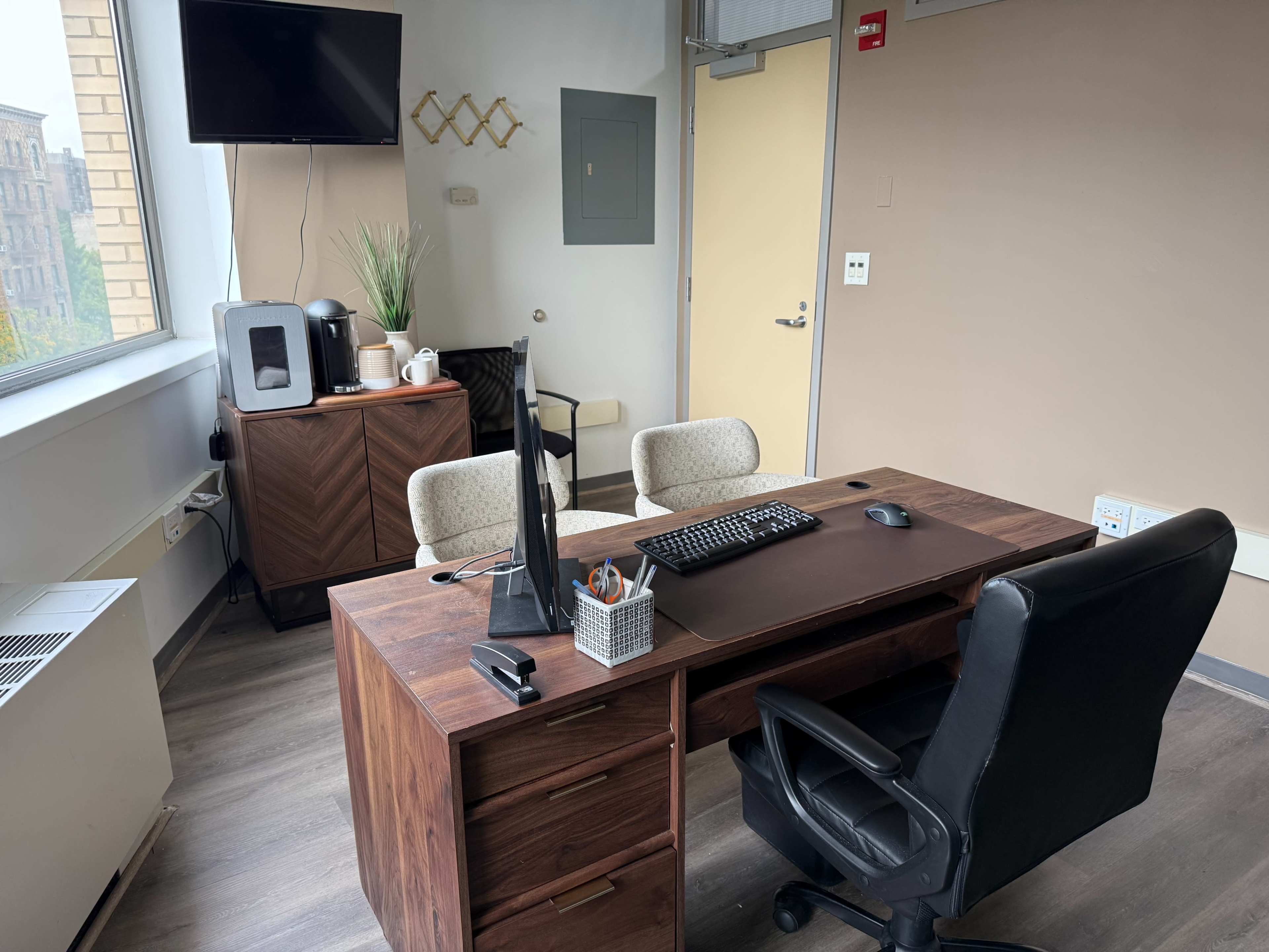 Modern private office with great view, New york, NY | Off-Site | Peerspace