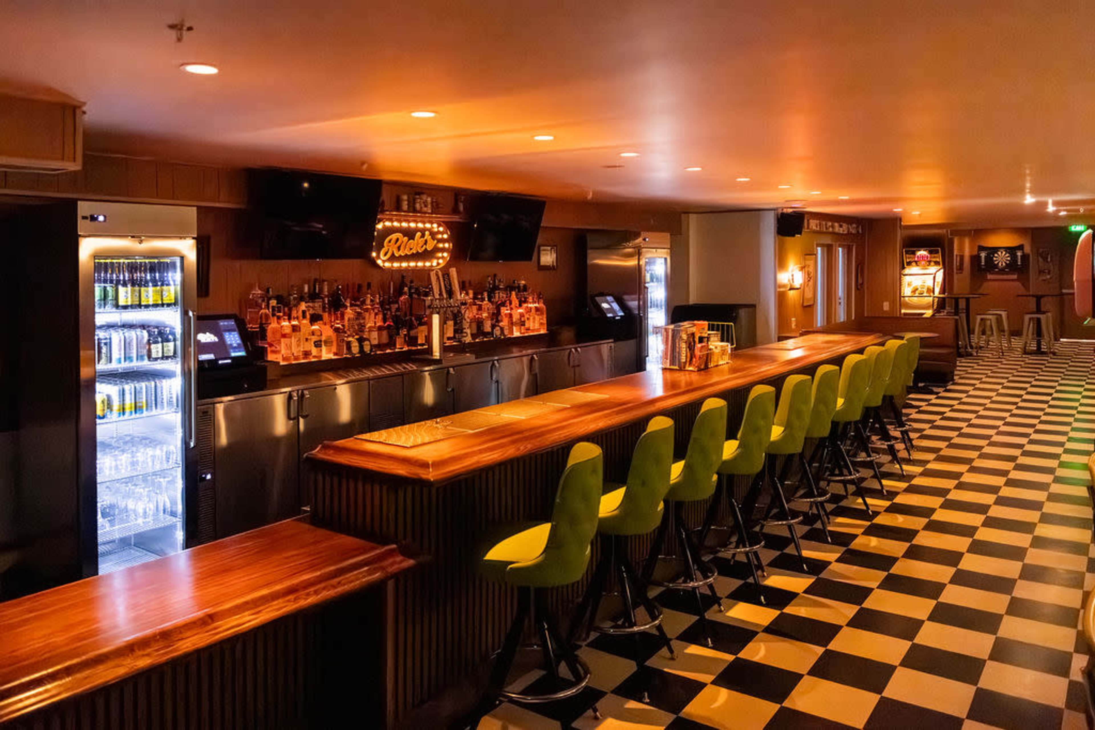 Rick & Roxy's | Full Buyout Rick's Retro 1970s-Themed Bar, San ...