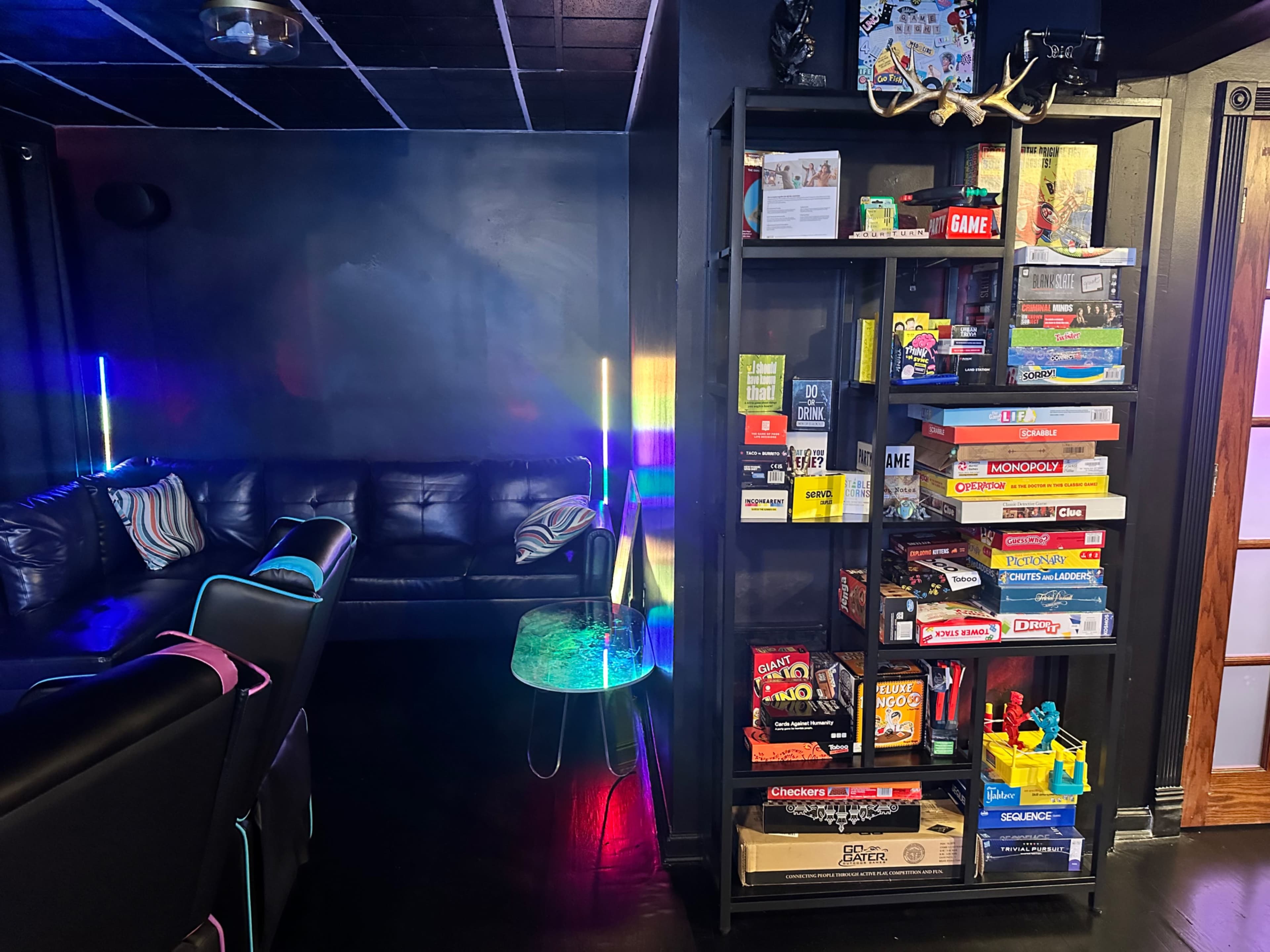 Game Chamber Studios | Game Room Lounge with Cozy yet Energetic ...