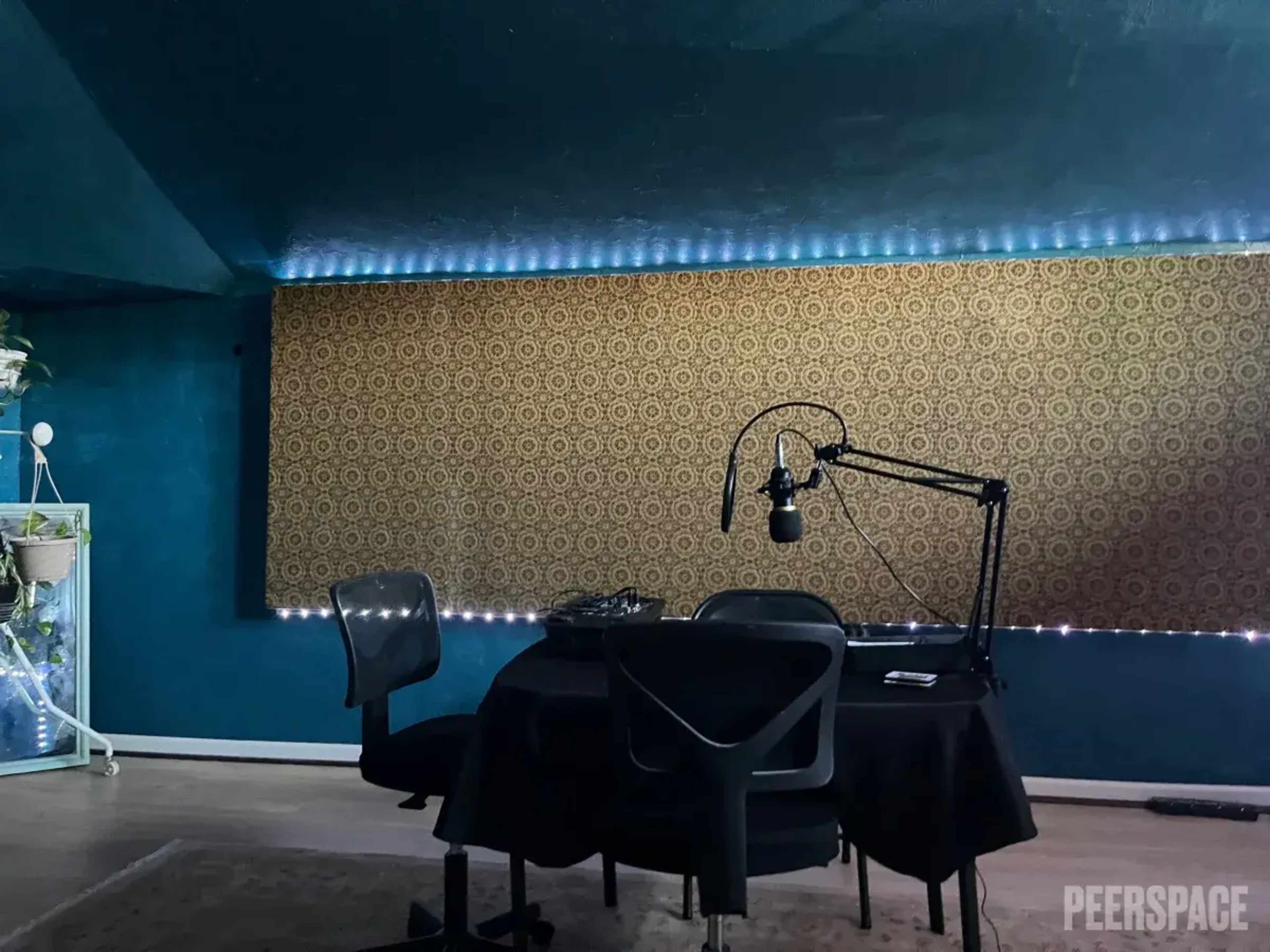 Private Sound Studio with Room for Guests, College Park, GA ...